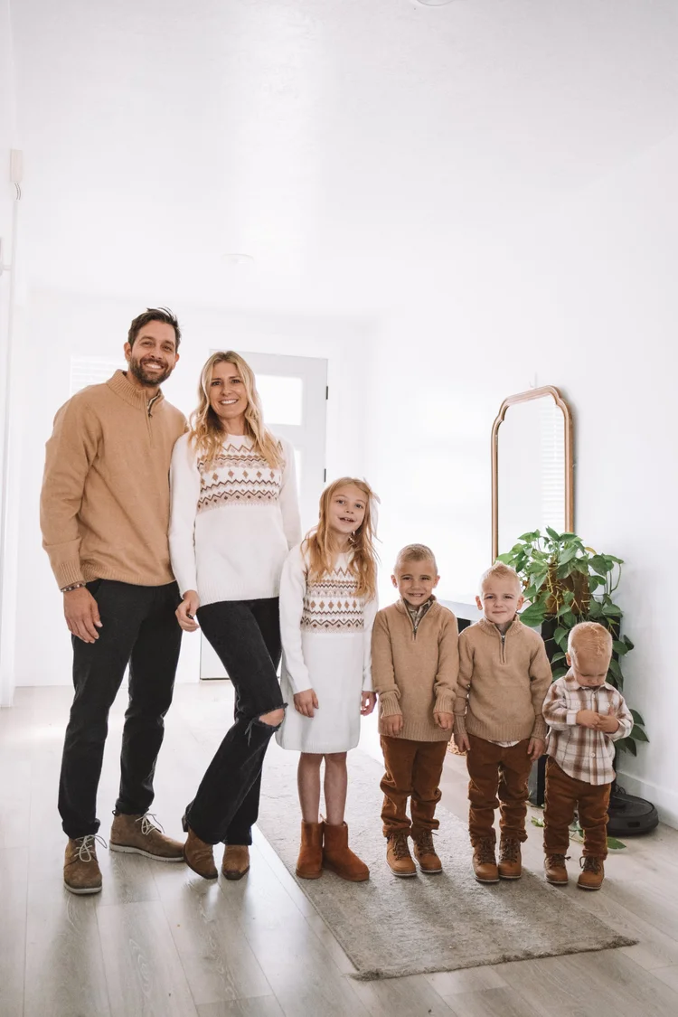 Matching Family Holiday Outfits — Jenn Hallak