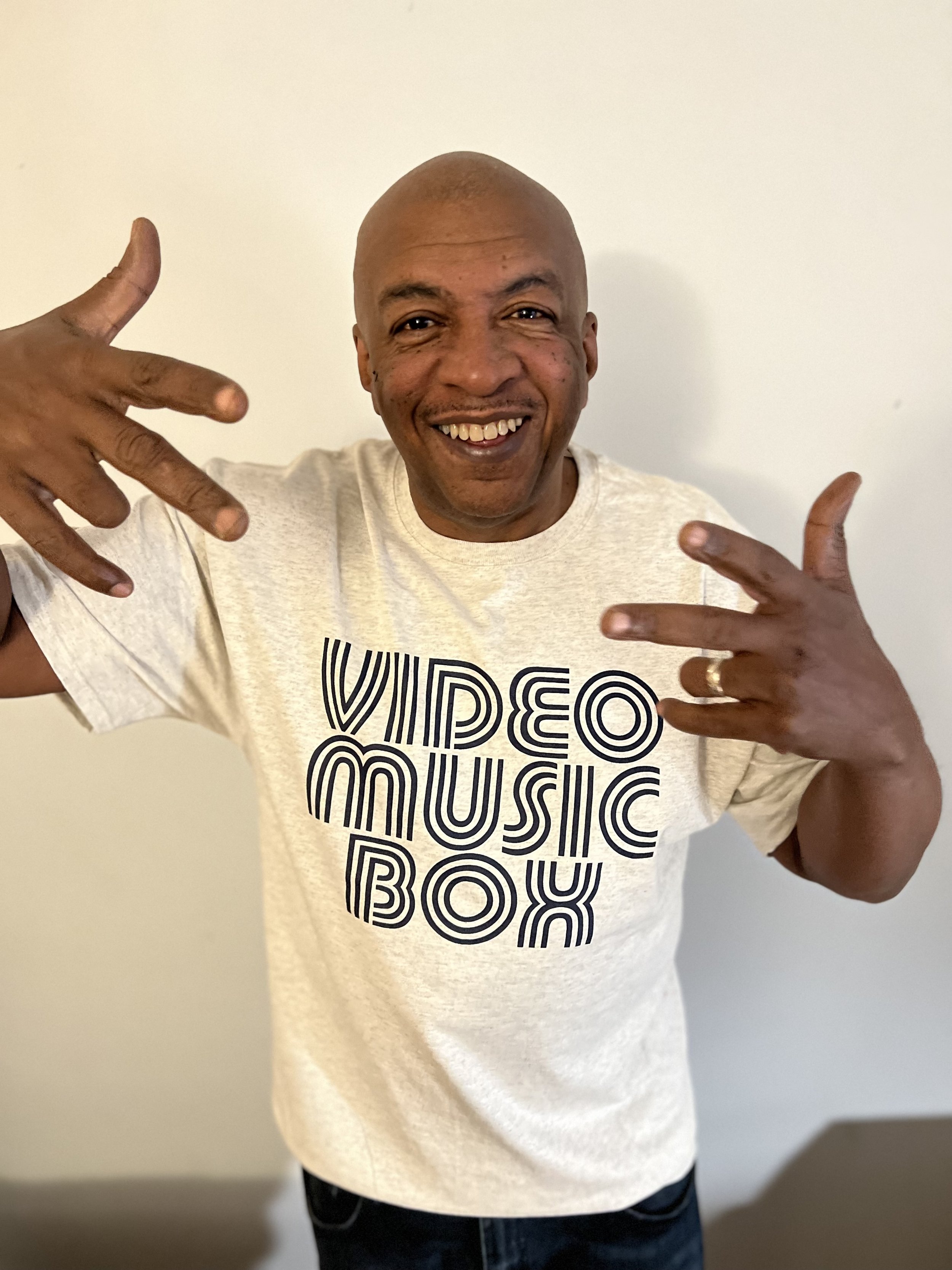 VMB SHOP — Video Music Box