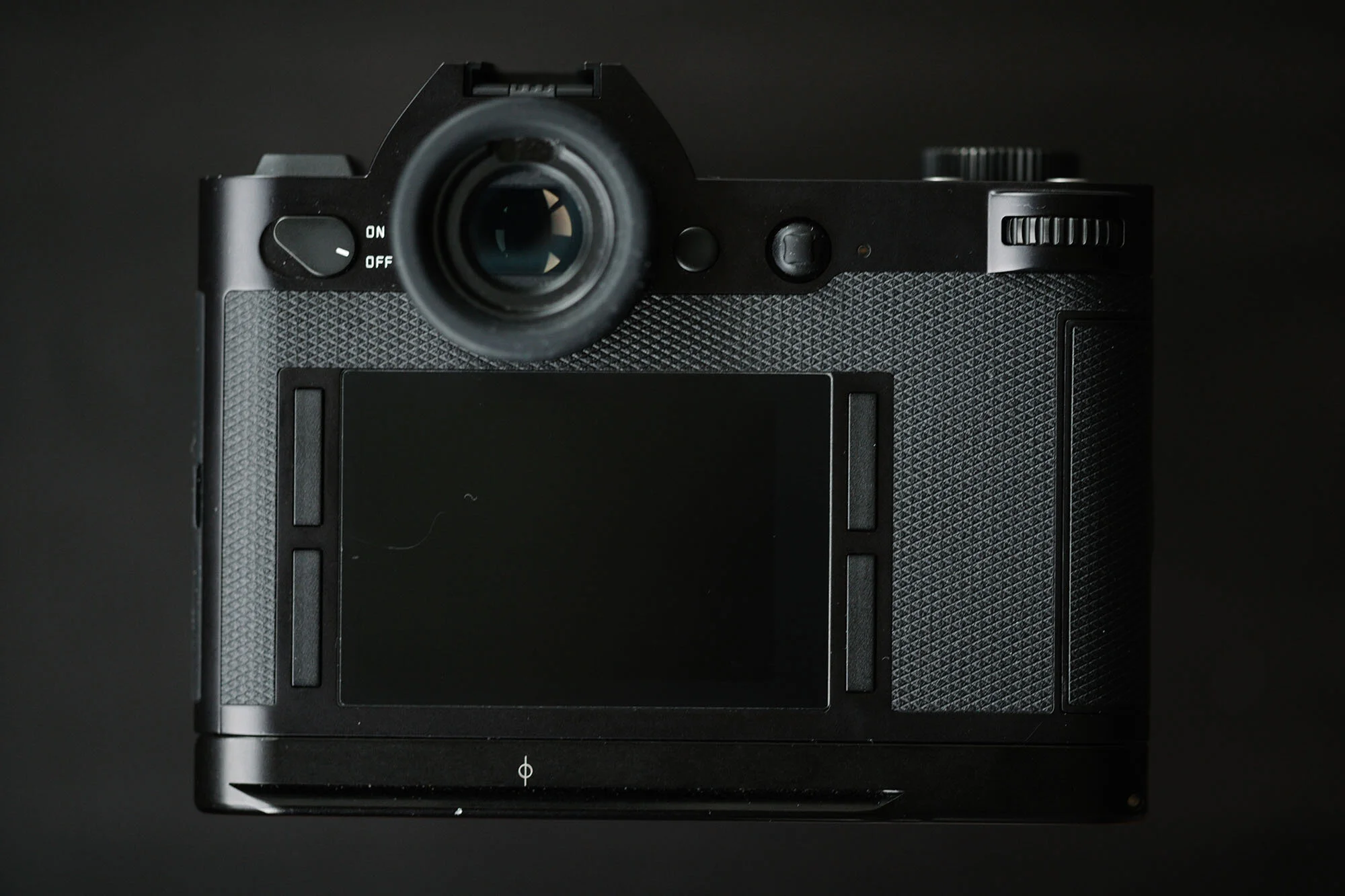 In Review: The Leica SL (Typ 601) - A Long-Term Review in 2020 — SILAS CHU