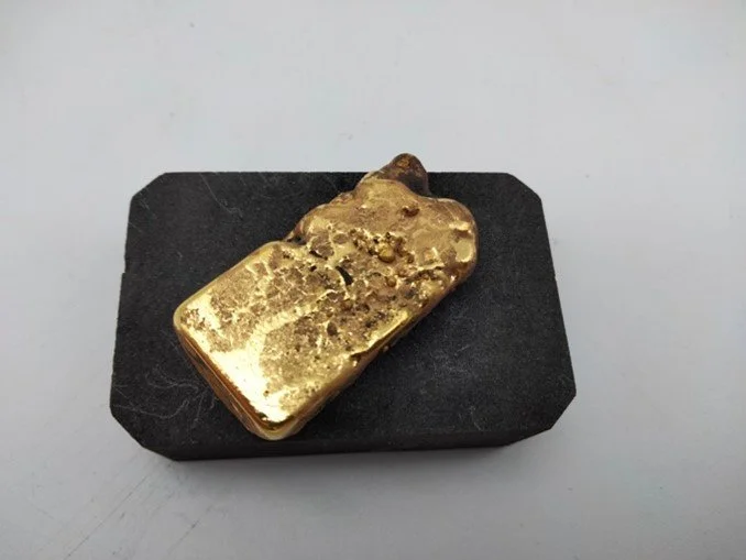 The brand new chemistry turning e-waste into gold | Gold Industry Group