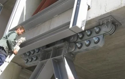 + V Bracing — Damptech | Earthquake Protection