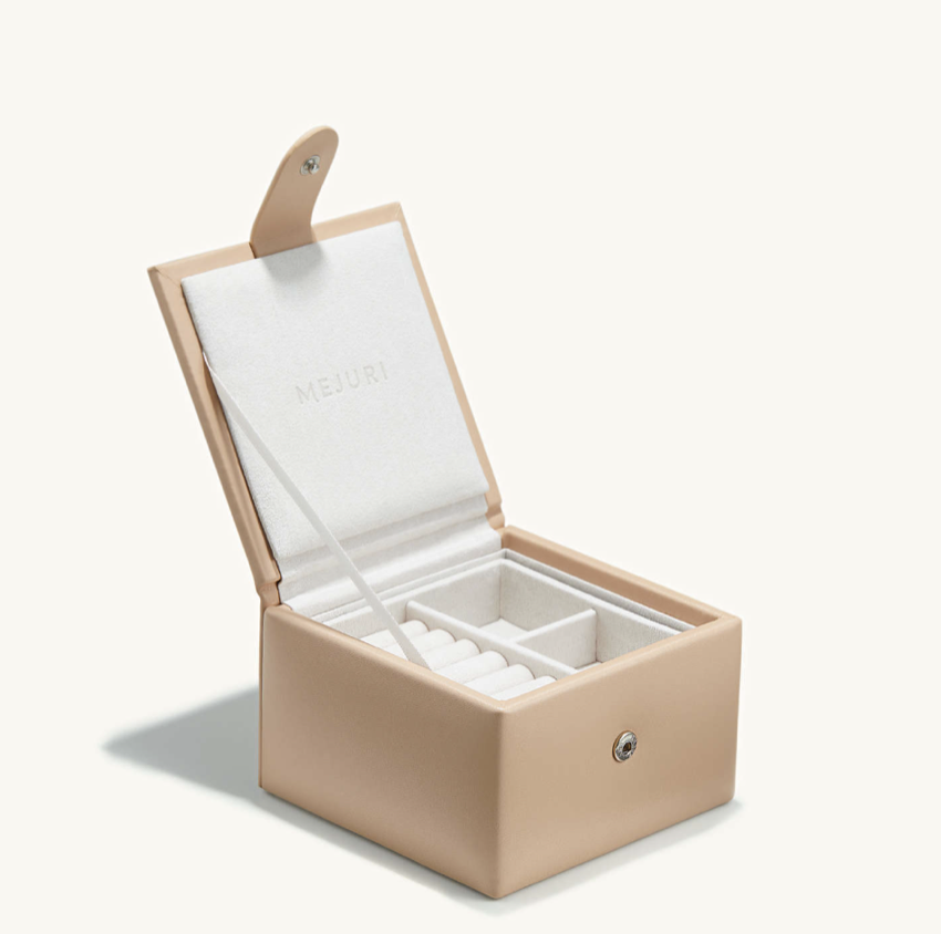 Get 20% Off Mejuri Jewelry NOW | Here Are My Top Picks from their once ...