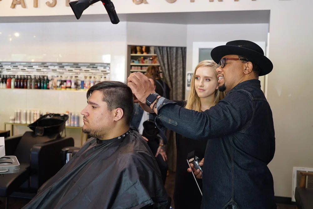 Top Men's Barber in Kansas City MO | My Cuts Travel