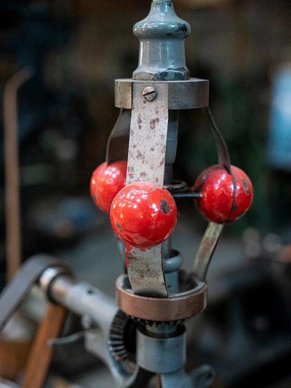 Lombard Water Turbine Governor — Charles River Museum