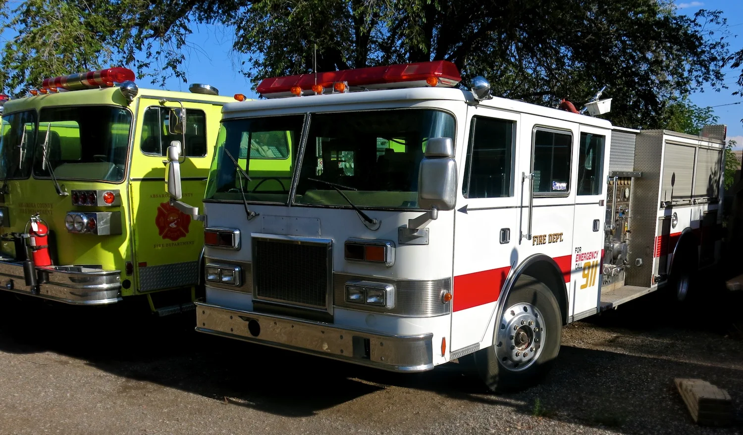 Fire Engines & Fire Trucks ~ Emergency Picture Vehicles — Elliott ...