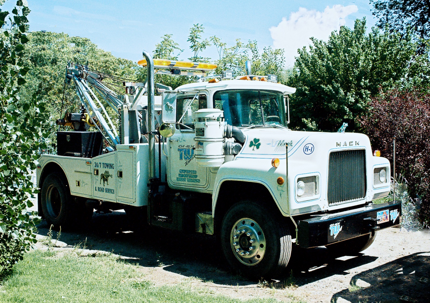 Wreckers, Tow Trucks & Dump Trucks - Vintage Picture Vehicles — Elliott ...