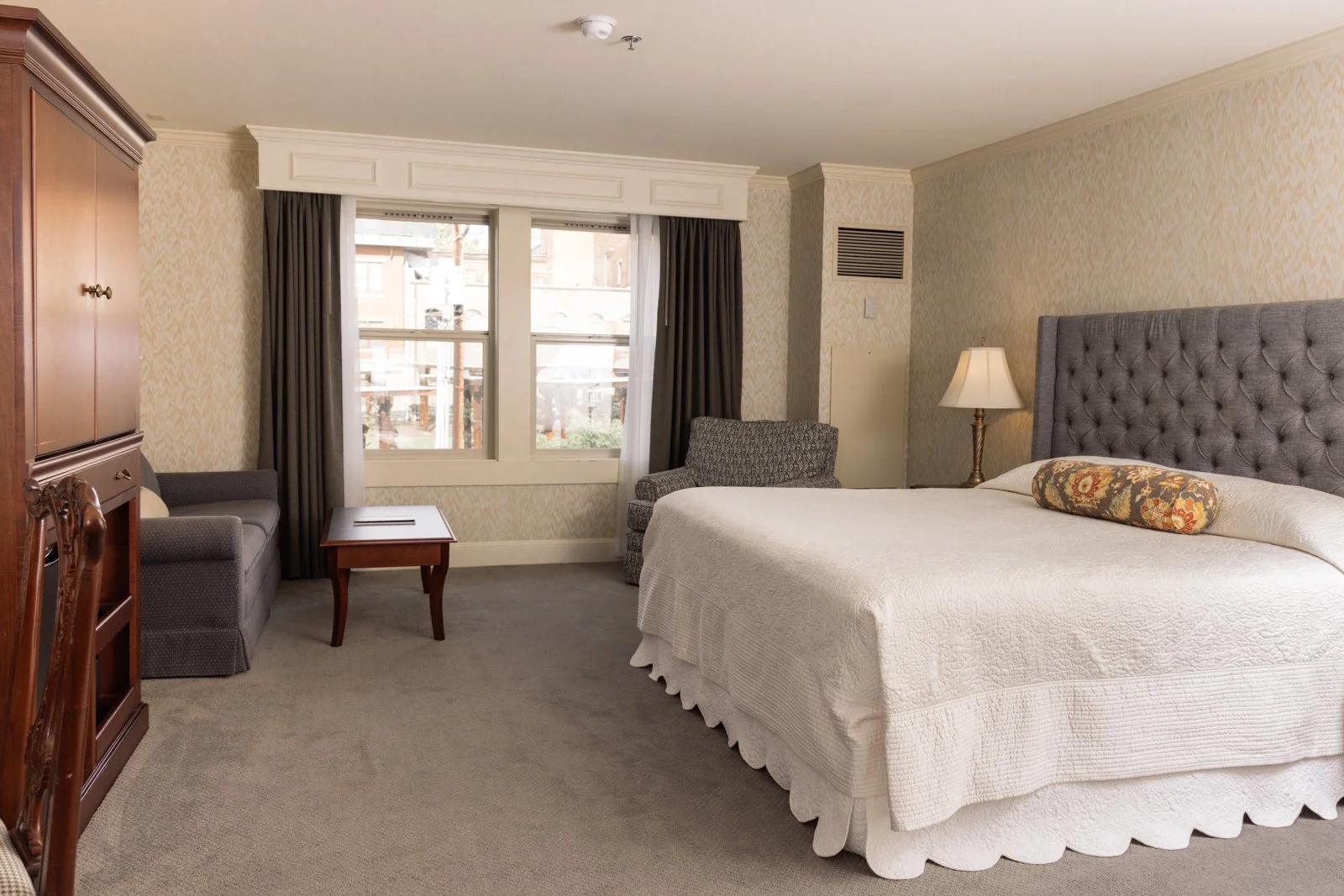 Guest Rooms — Fairhaven Village Inn