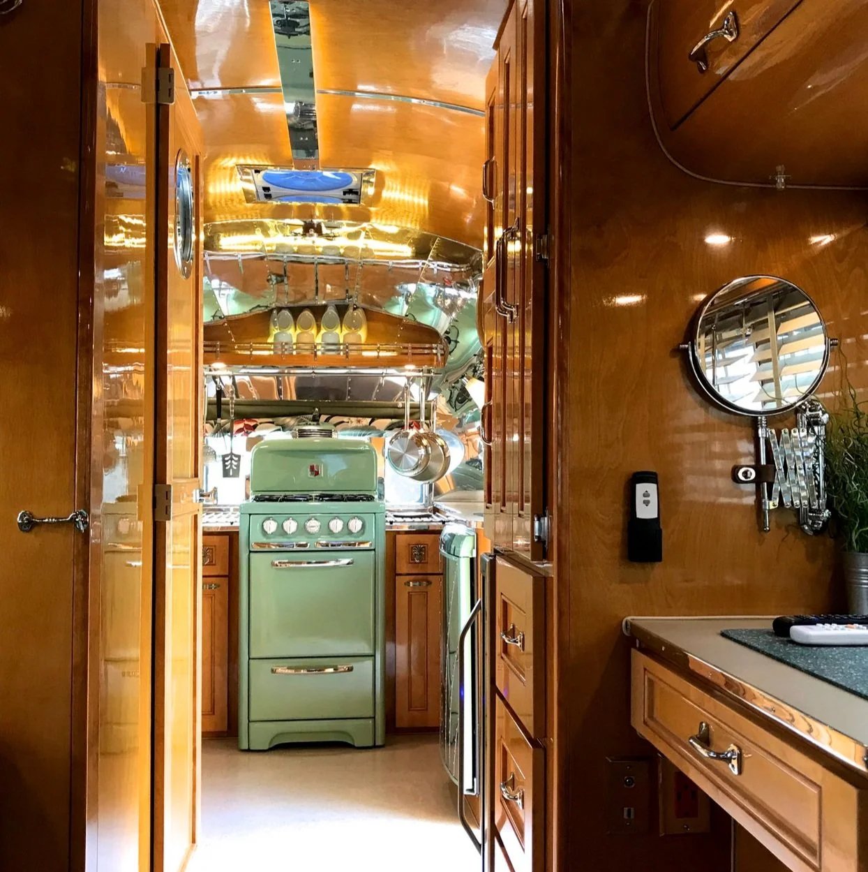 Trailers — Hollywood Vintage Trailer