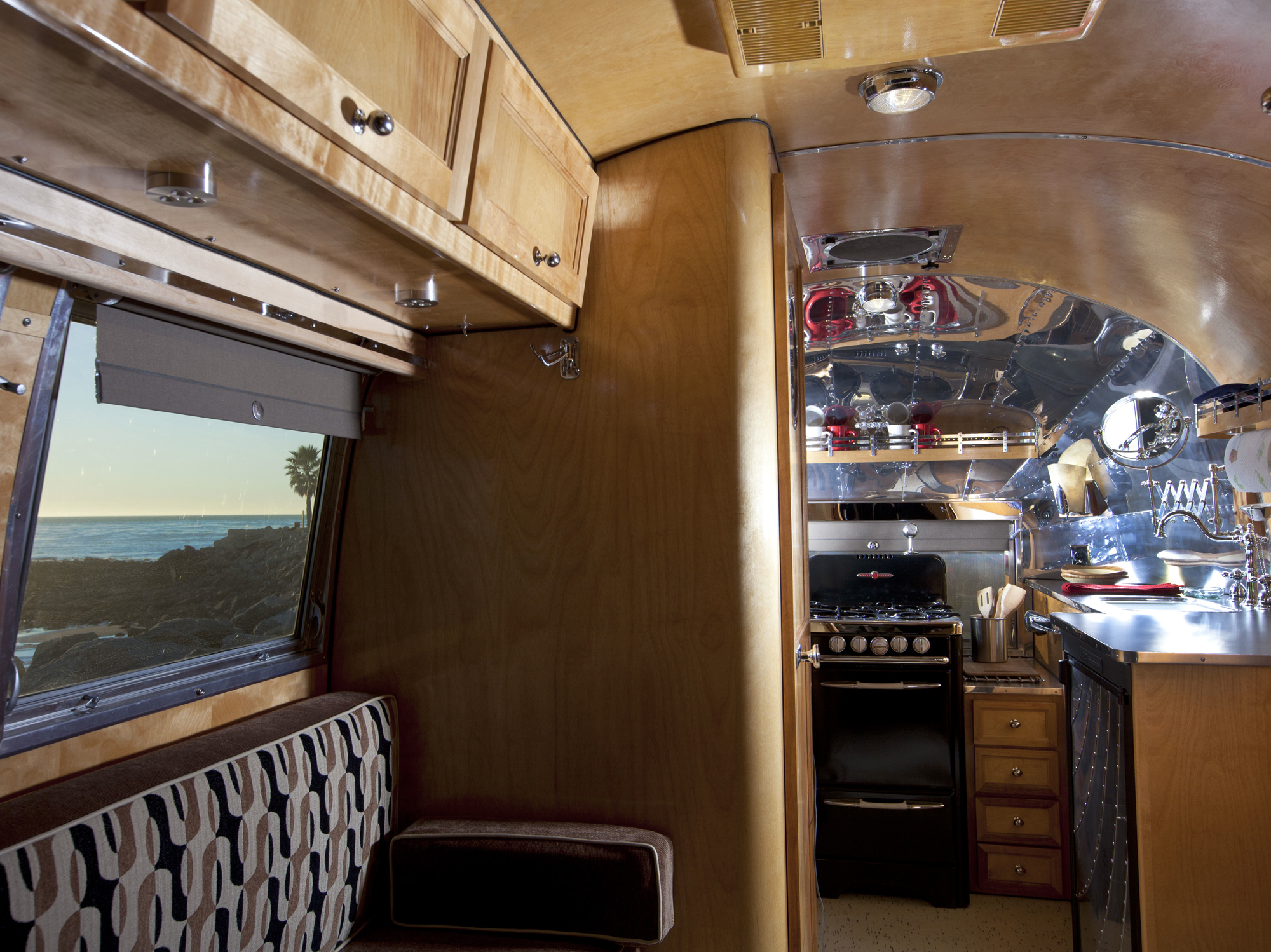 Hollywood Vintage Trailer