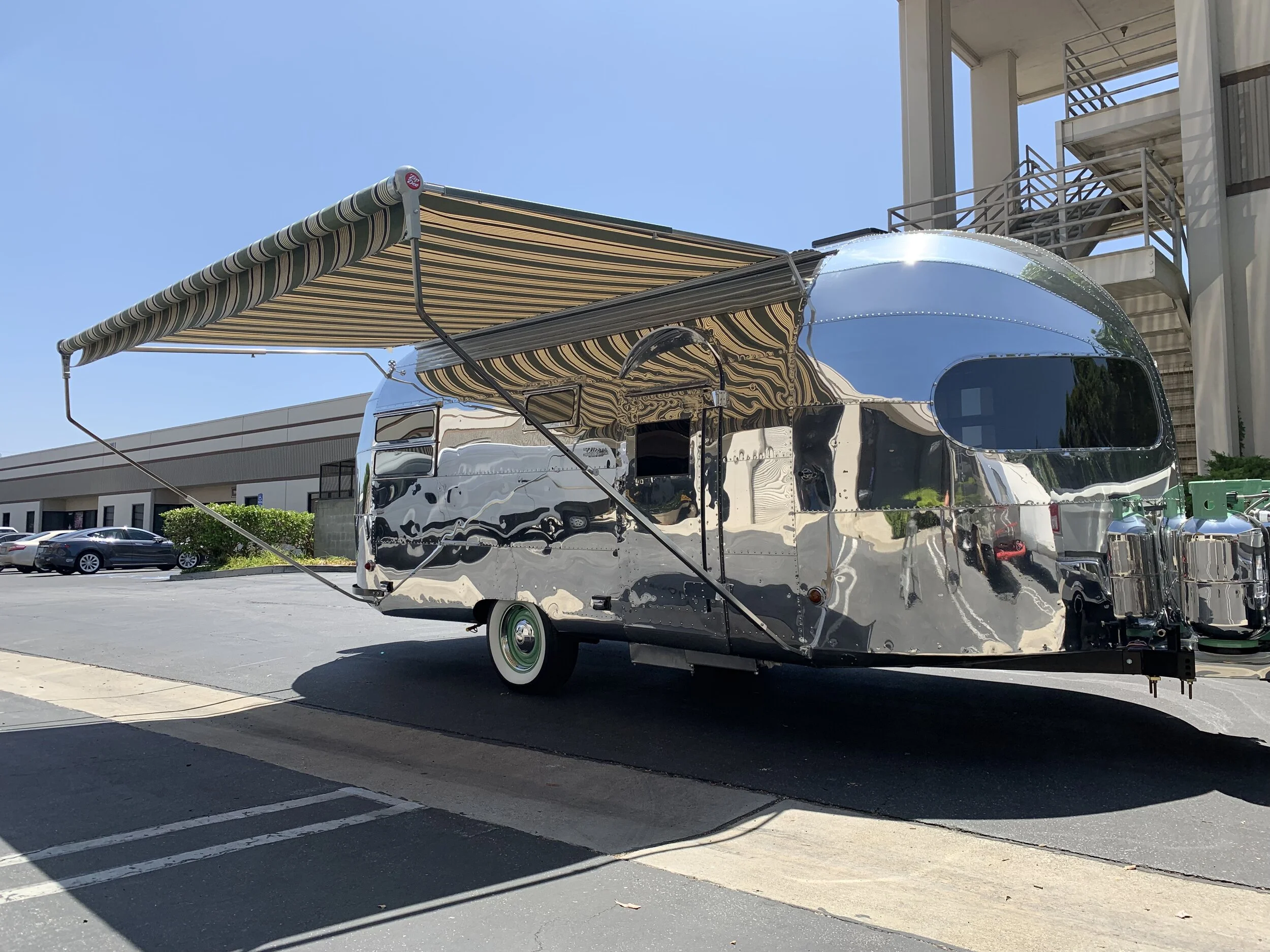 Hollywood Vintage Trailer