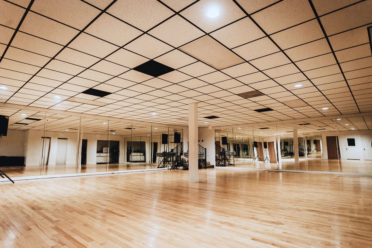 SOREAL DANCE STUDIO