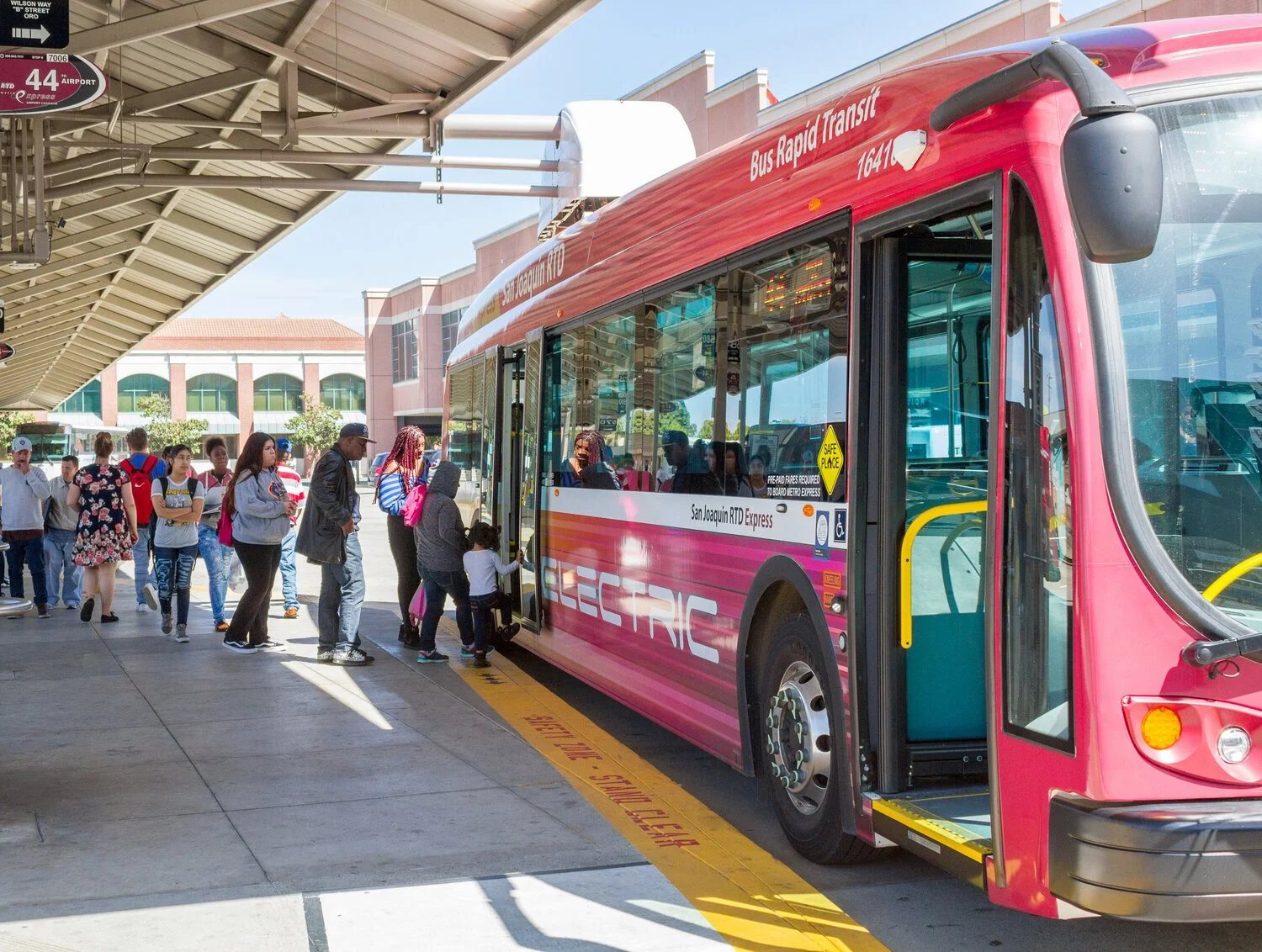 Clean Truck and Bus Vouchers (HVIP) — California Climate Investments