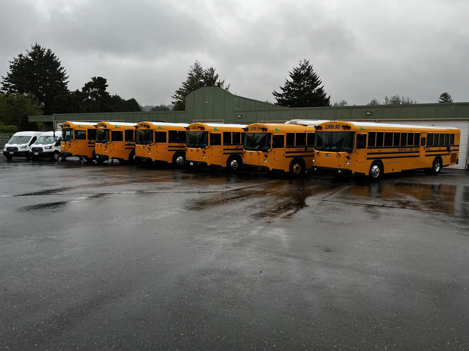 A Clean Ride to School: School Districts Go 100% Zero-Emission ...