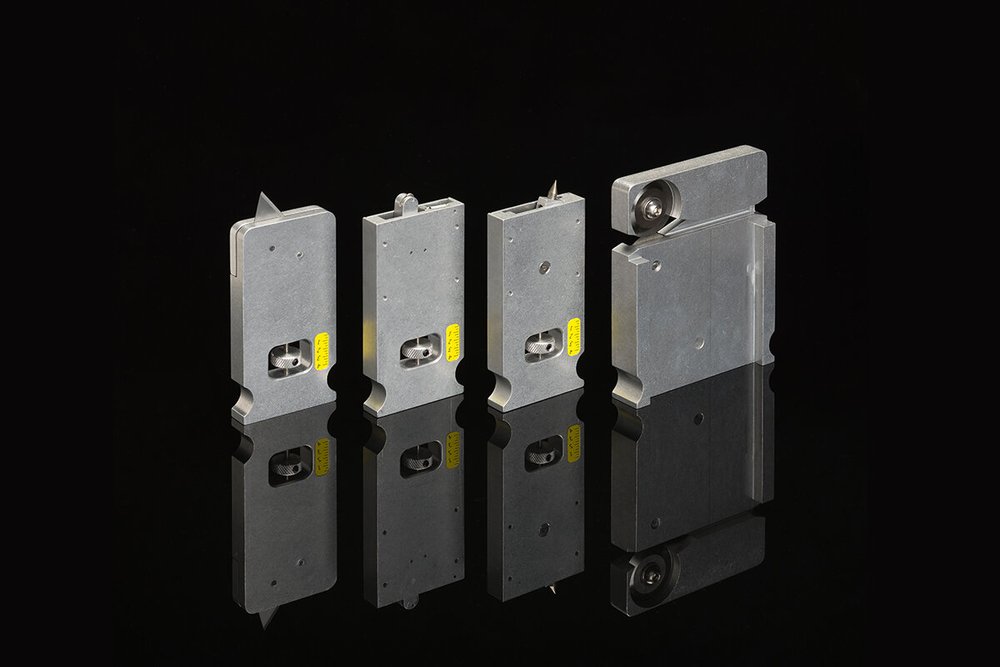 AirGlide Material Cutter — Wizard International, Inc.
