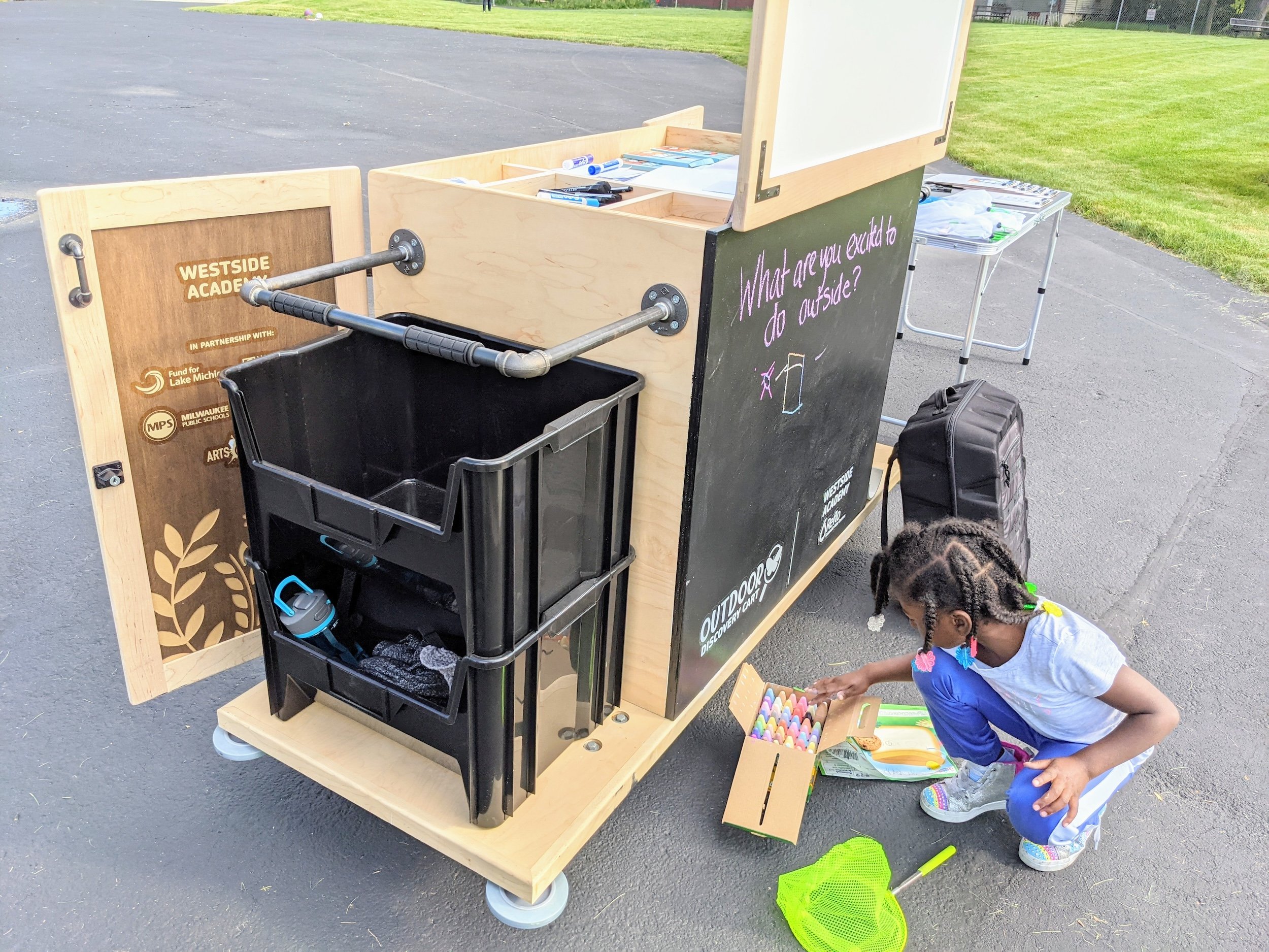 Outdoor Discovery Carts — Reflo