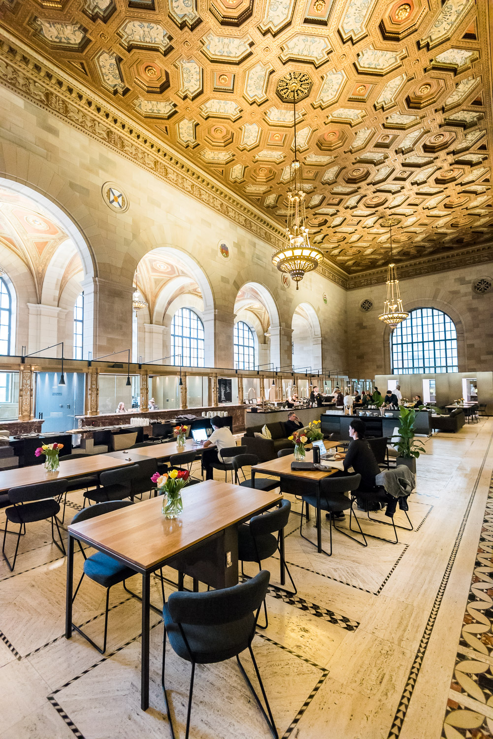 CREW COLLECTIVE & CAFÉ : GET READY FOR MONTREAL MOST BEAUTIFUL & BEST ...