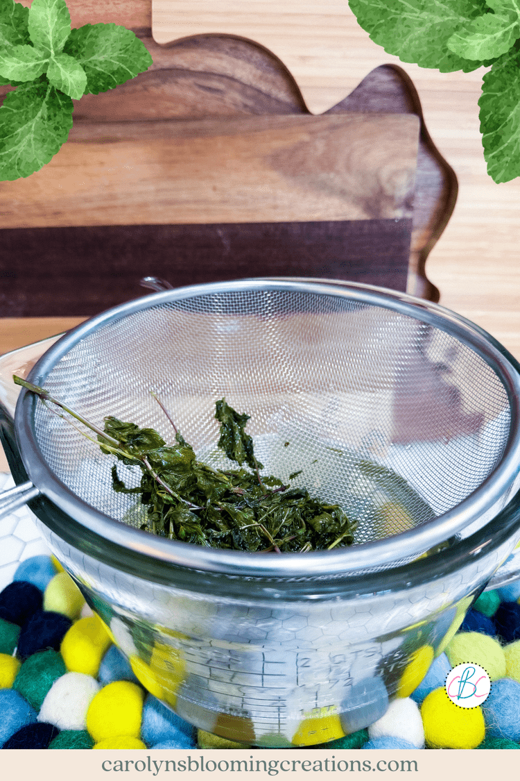 How to Make Mint Simple Syrup a Recipe for Sweet Tea or Mint Juleps ...