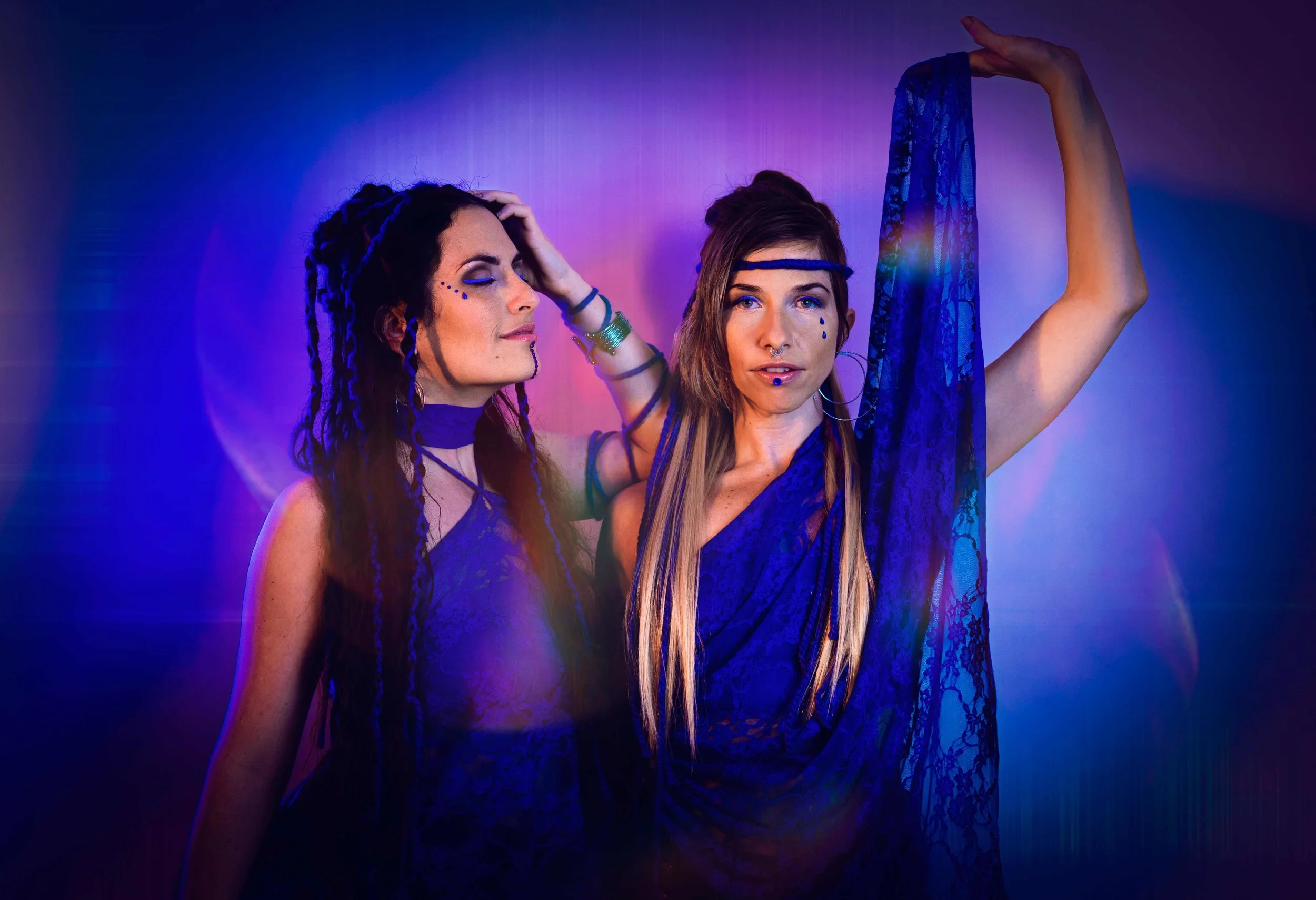 About — Scarlet Crow