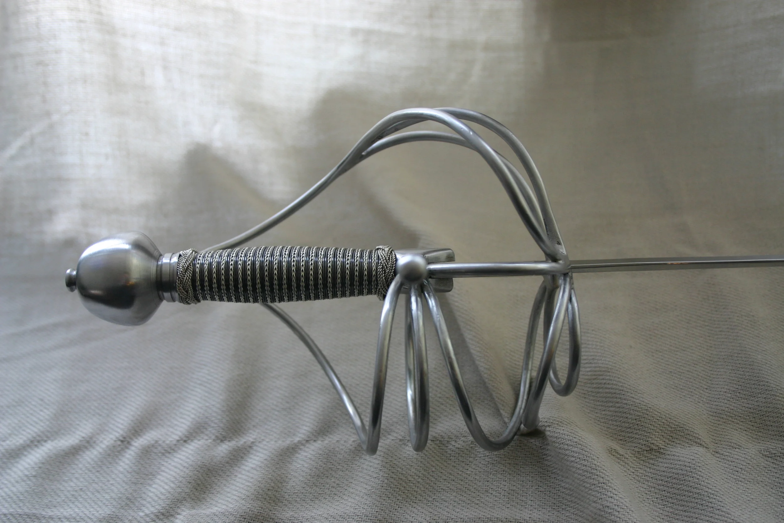 Loop Hilt Rapier — Jesse Belsky Stageswords