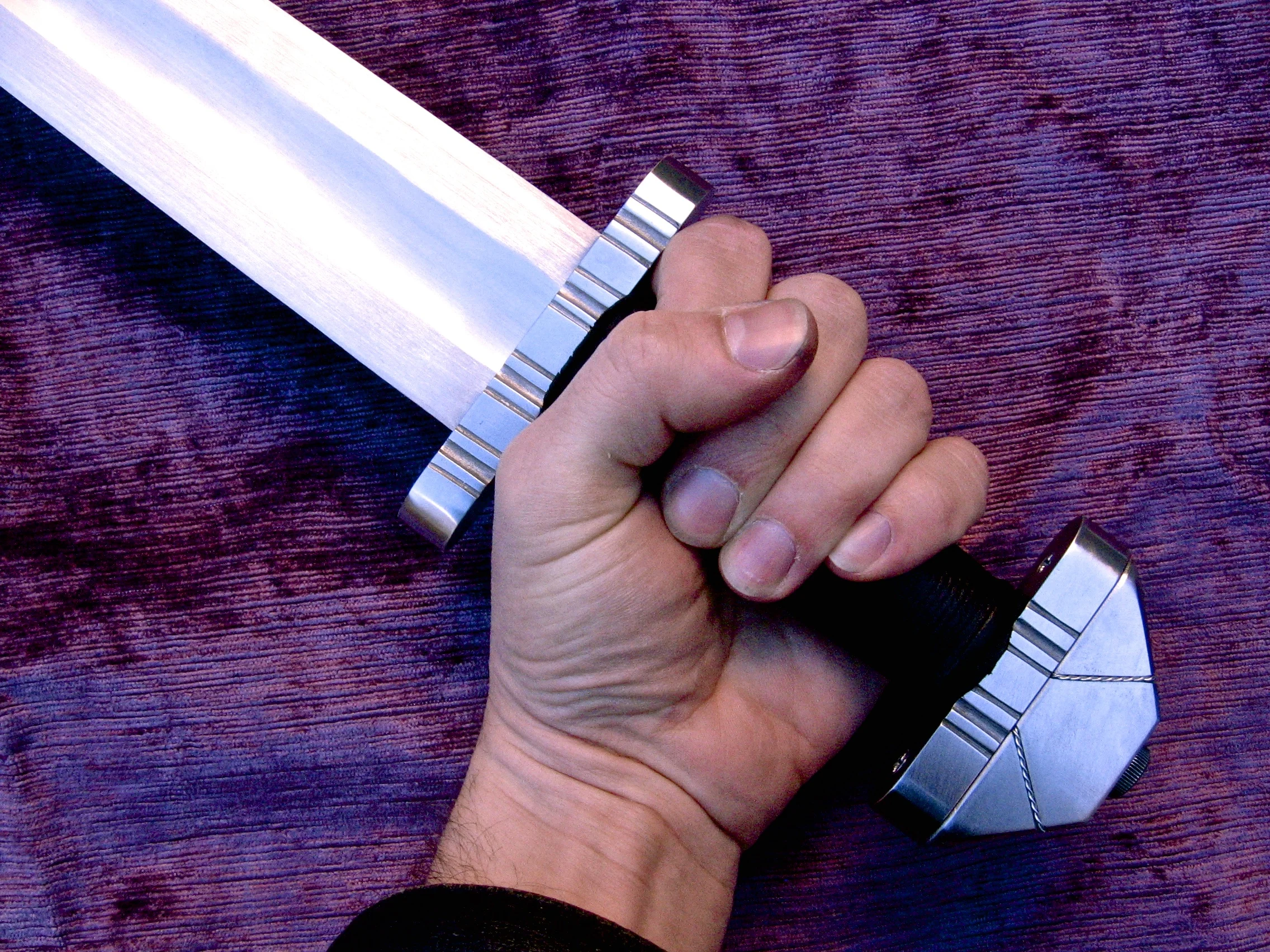 Viking Sword (SHARP) — Jesse Belsky Stageswords