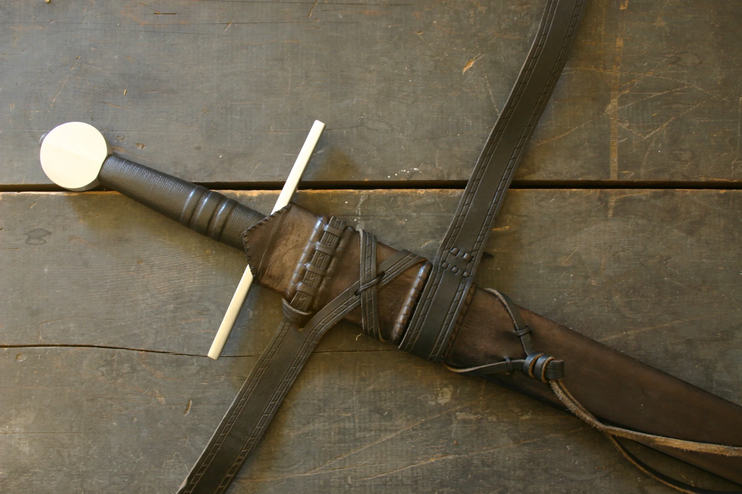 SOLD Aluminum Swords — Jesse Belsky Stageswords