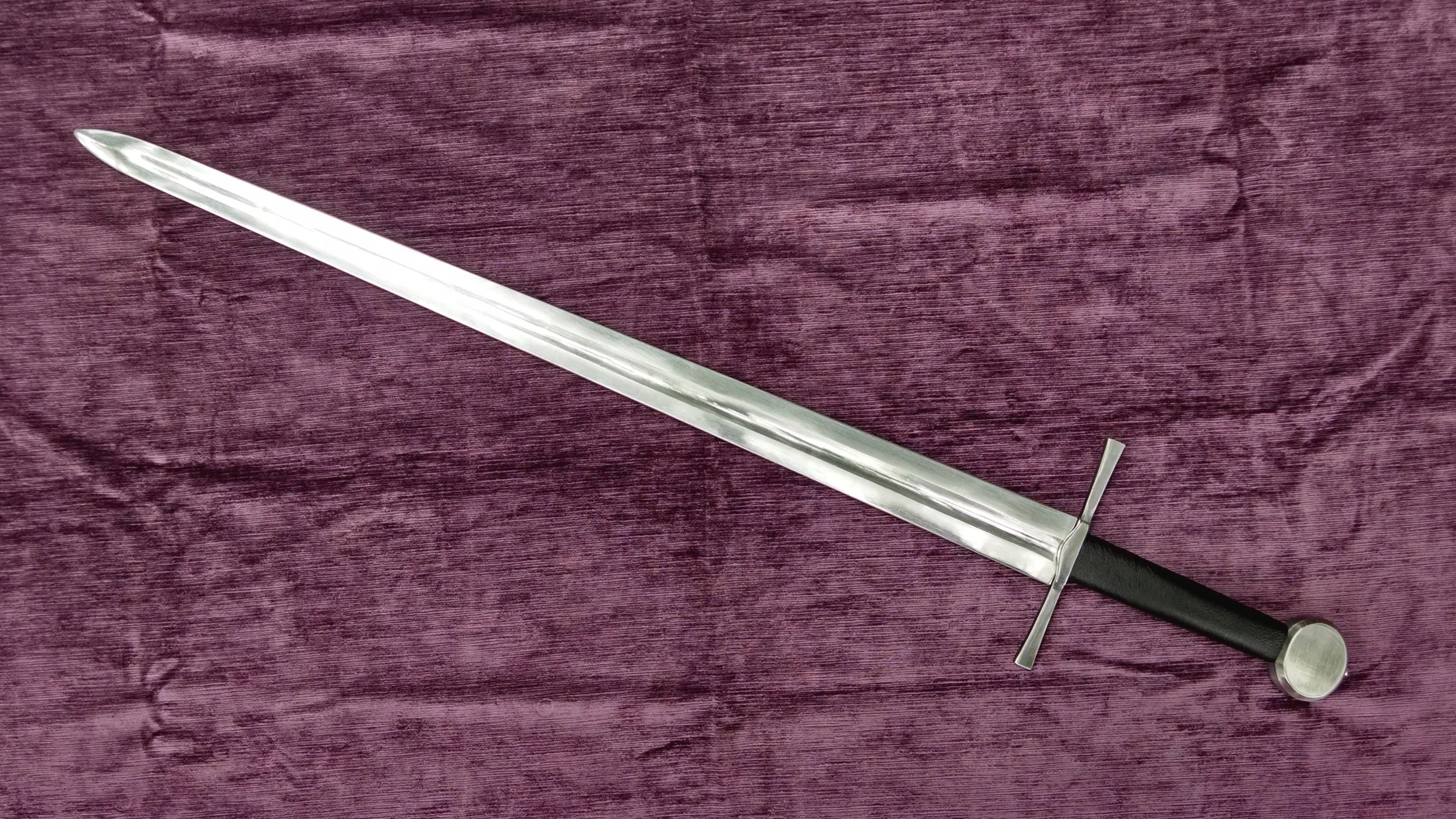 Aluminum Hand & A Half Broadsword 2 — Jesse Belsky Stageswords