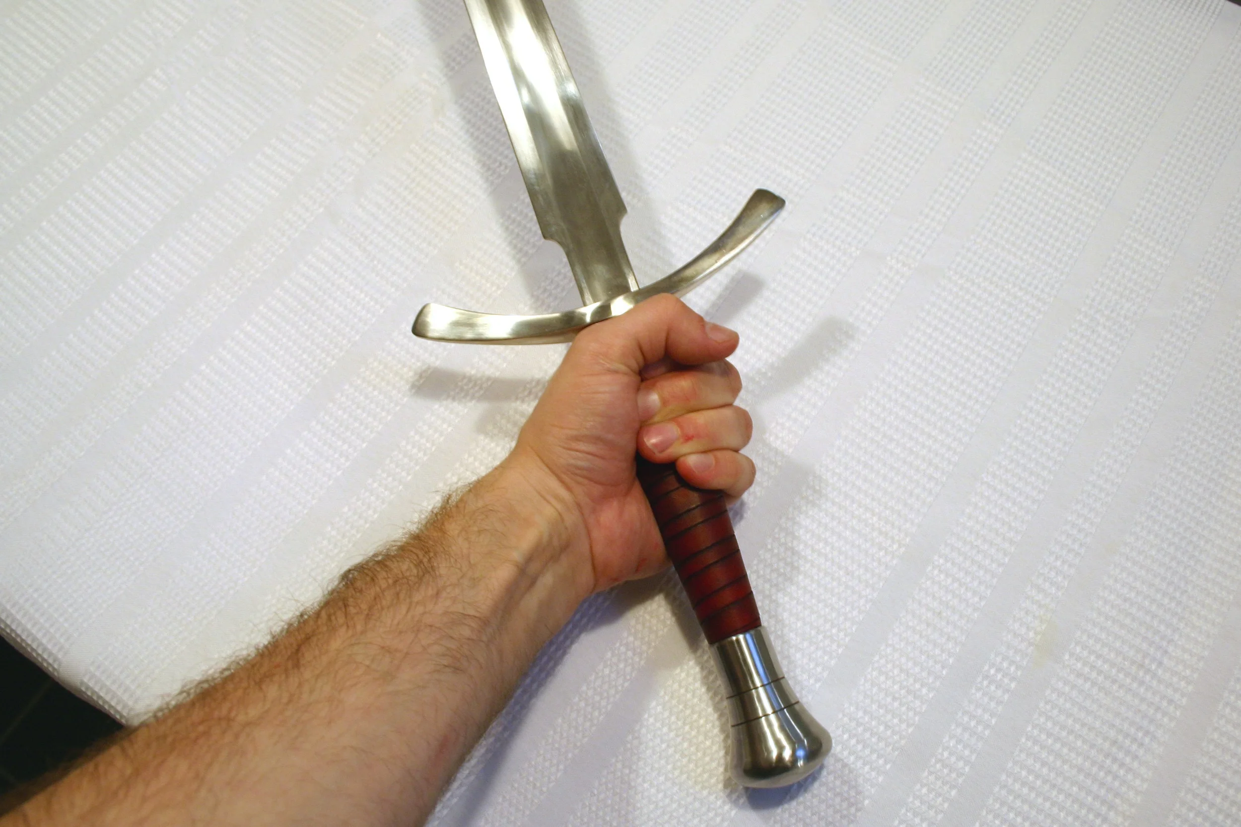 Red Grip Broadsword — Jesse Belsky Stageswords