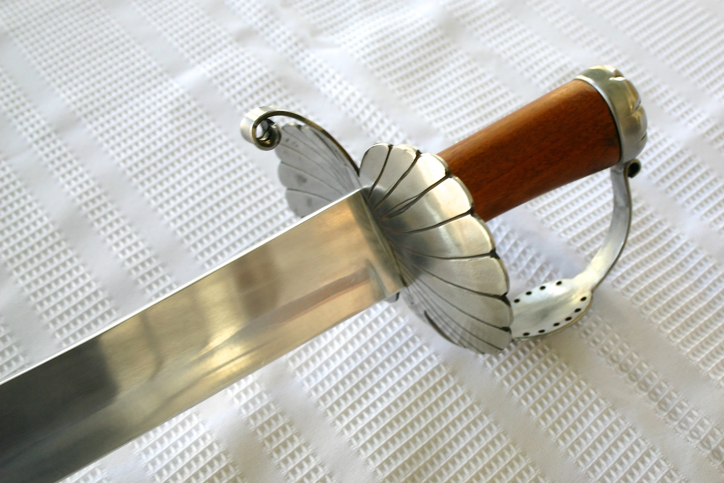 Clamshell Cutlass — Jesse Belsky Stageswords