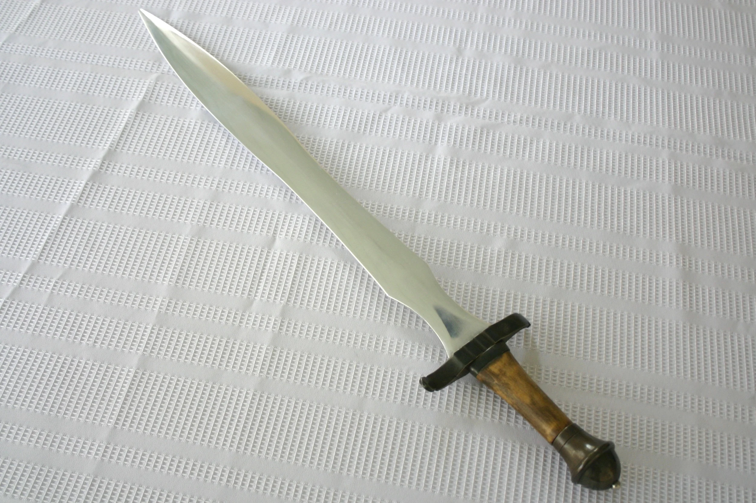 SOLD Aluminum Swords — Jesse Belsky Stageswords