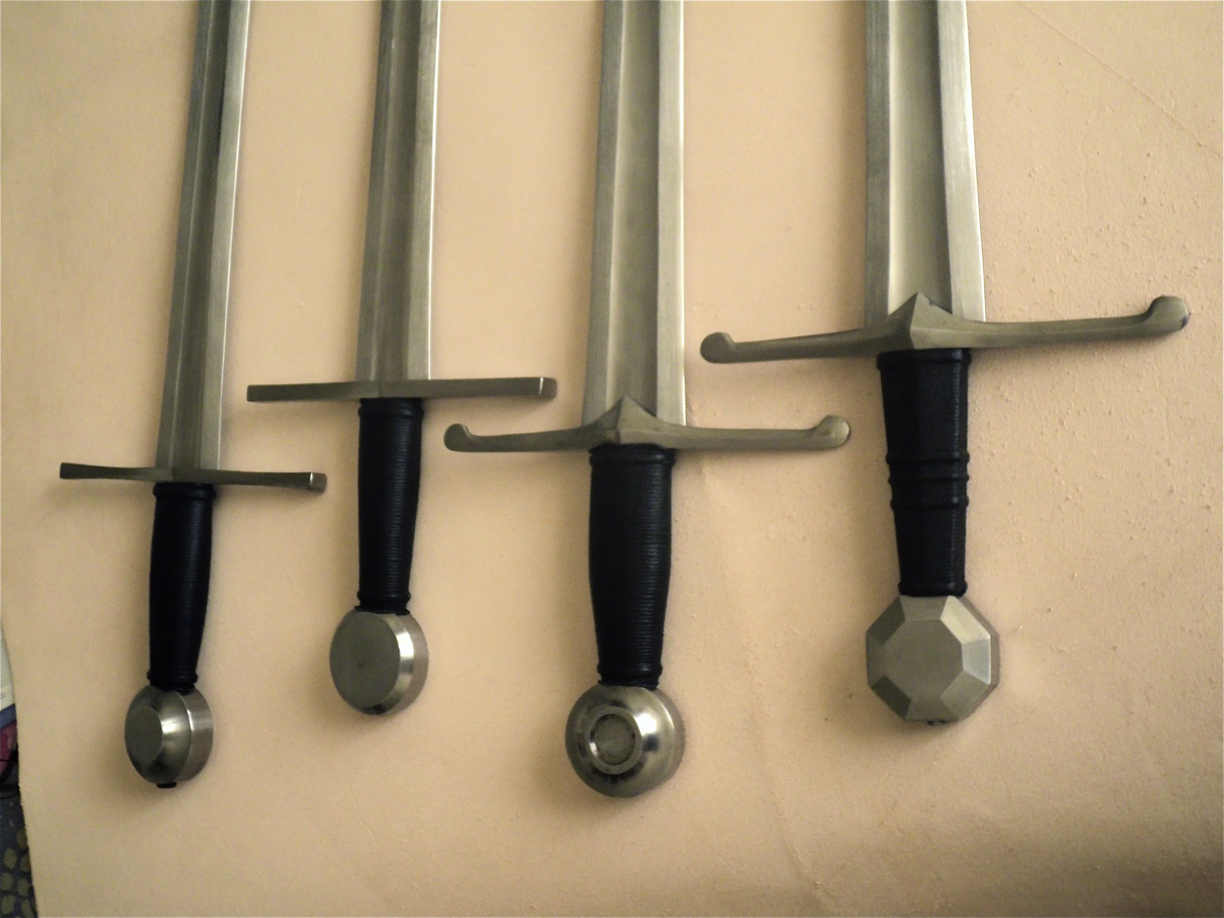 Single Hand Broadsword 1 — Jesse Belsky Stageswords