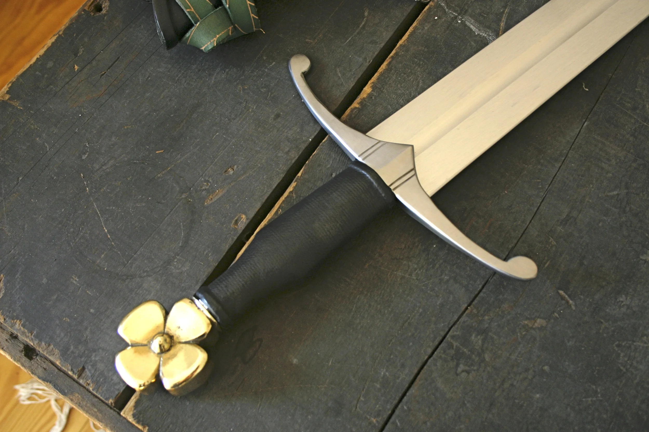 Aluminum Single Hand Broadsword & Scabbard — Jesse Belsky Stageswords
