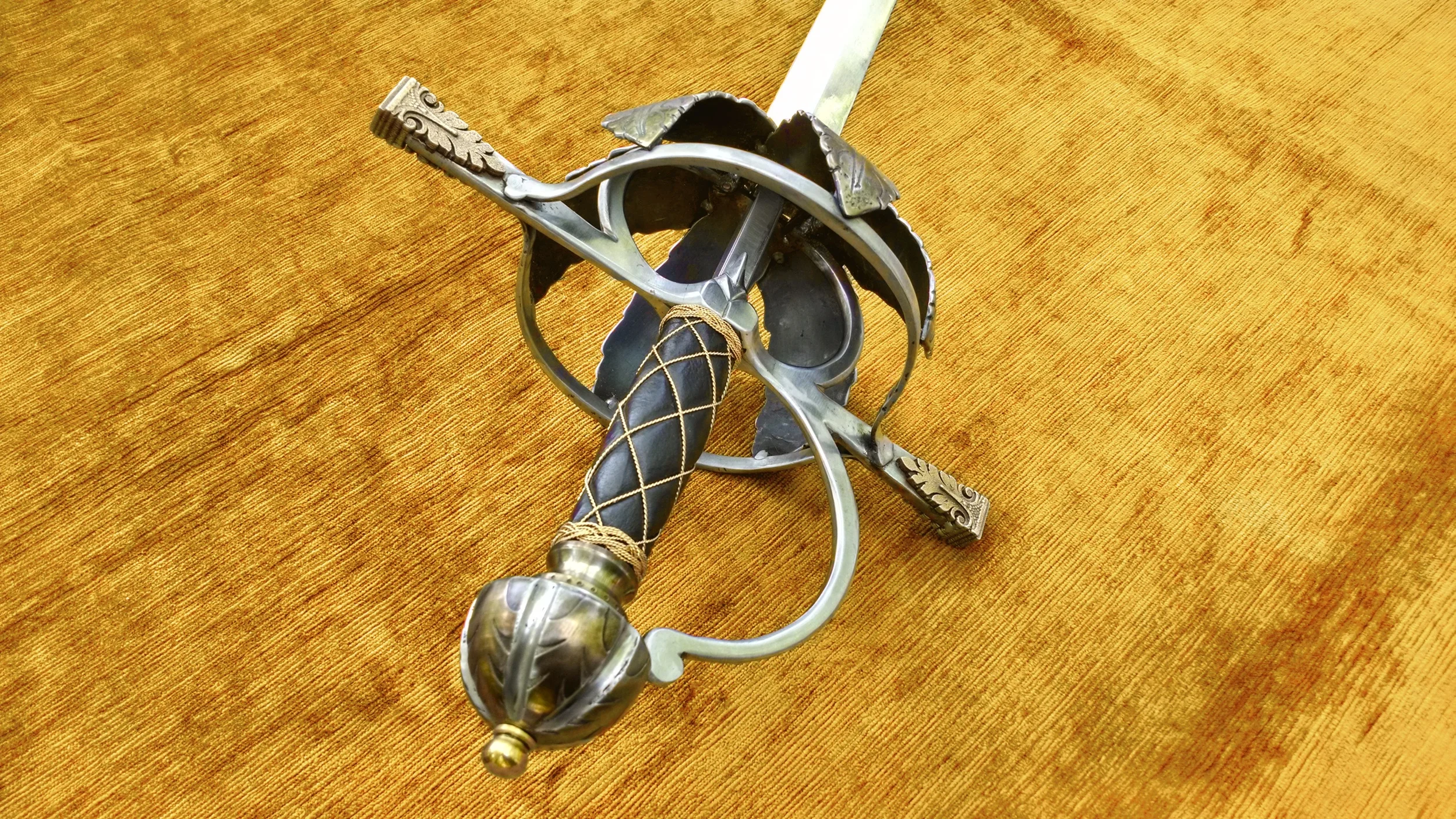 Leaf Cup Rapier — Jesse Belsky Stageswords