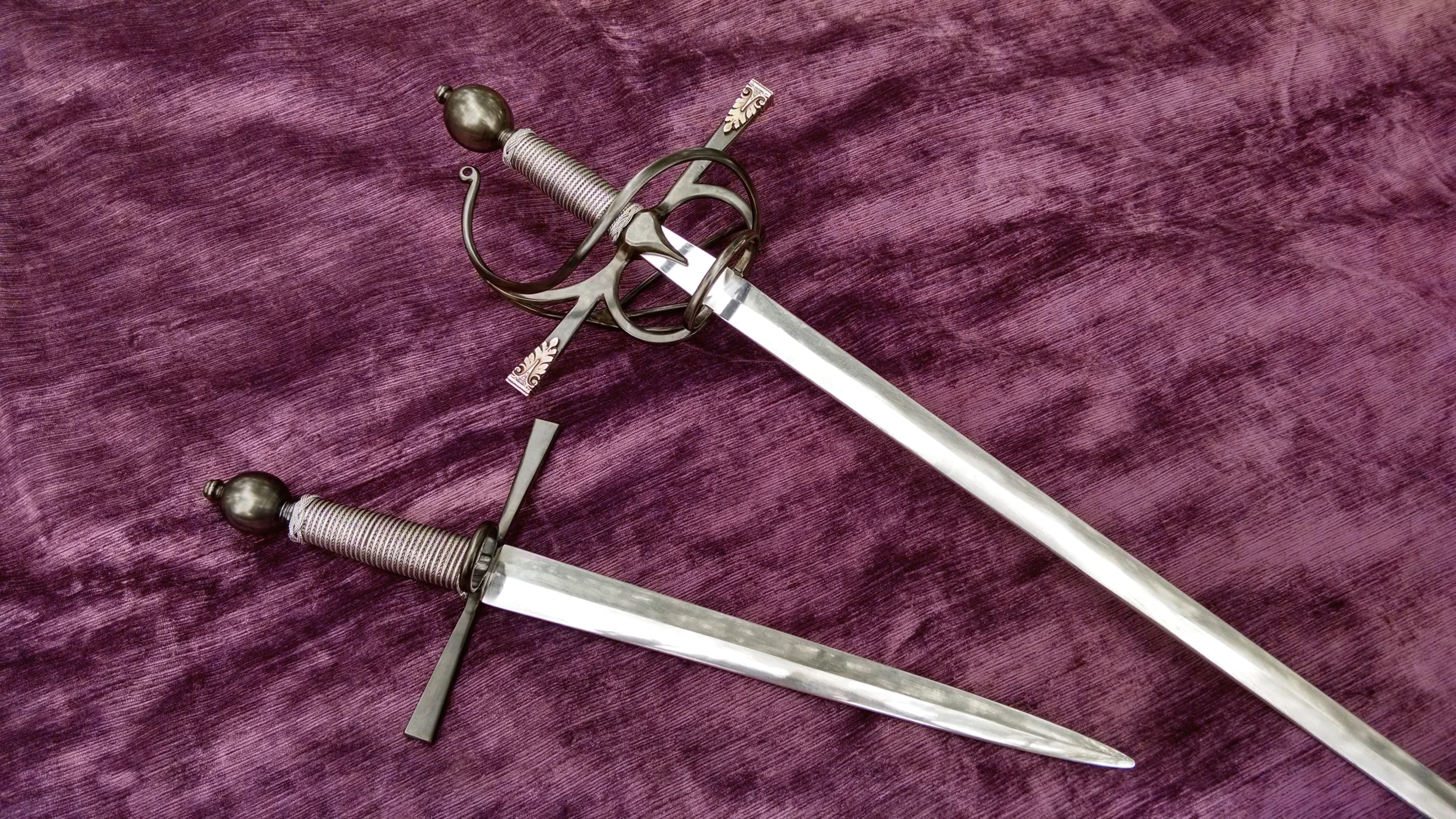 Pair of Aluminum Rapiers & Daggers — Jesse Belsky Stageswords
