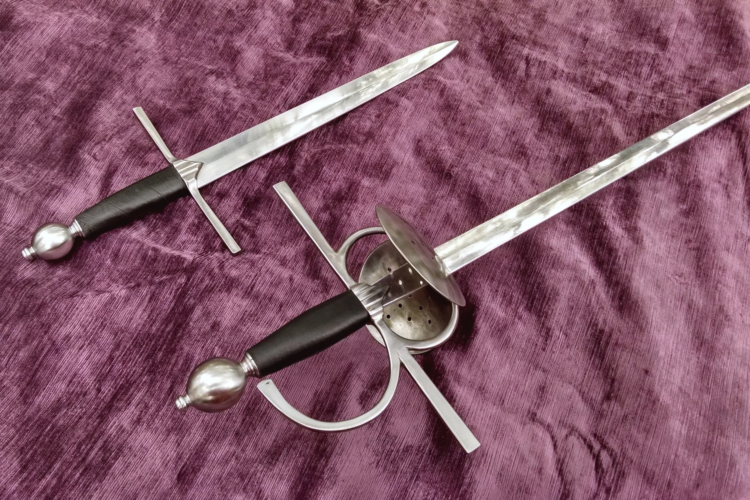 Pair of Aluminum Rapiers & Daggers — Jesse Belsky Stageswords