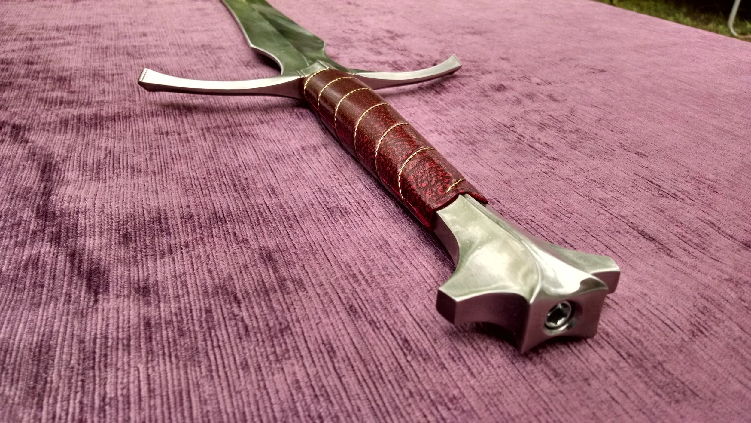 Aluminum Leaf Blade Broadsword 2 — Jesse Belsky Stageswords