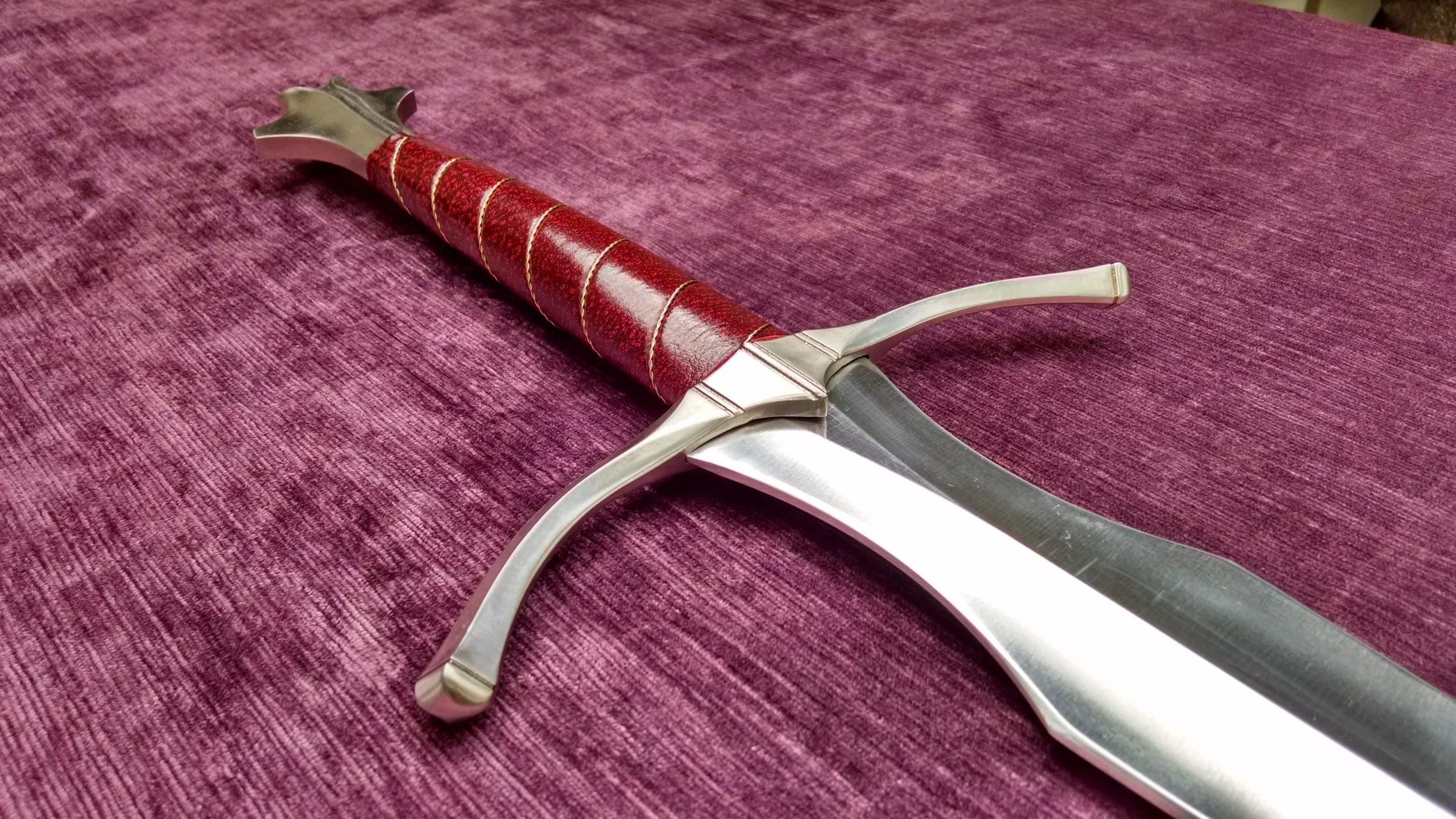 Aluminum Leaf Blade Broadsword 2 — Jesse Belsky Stageswords