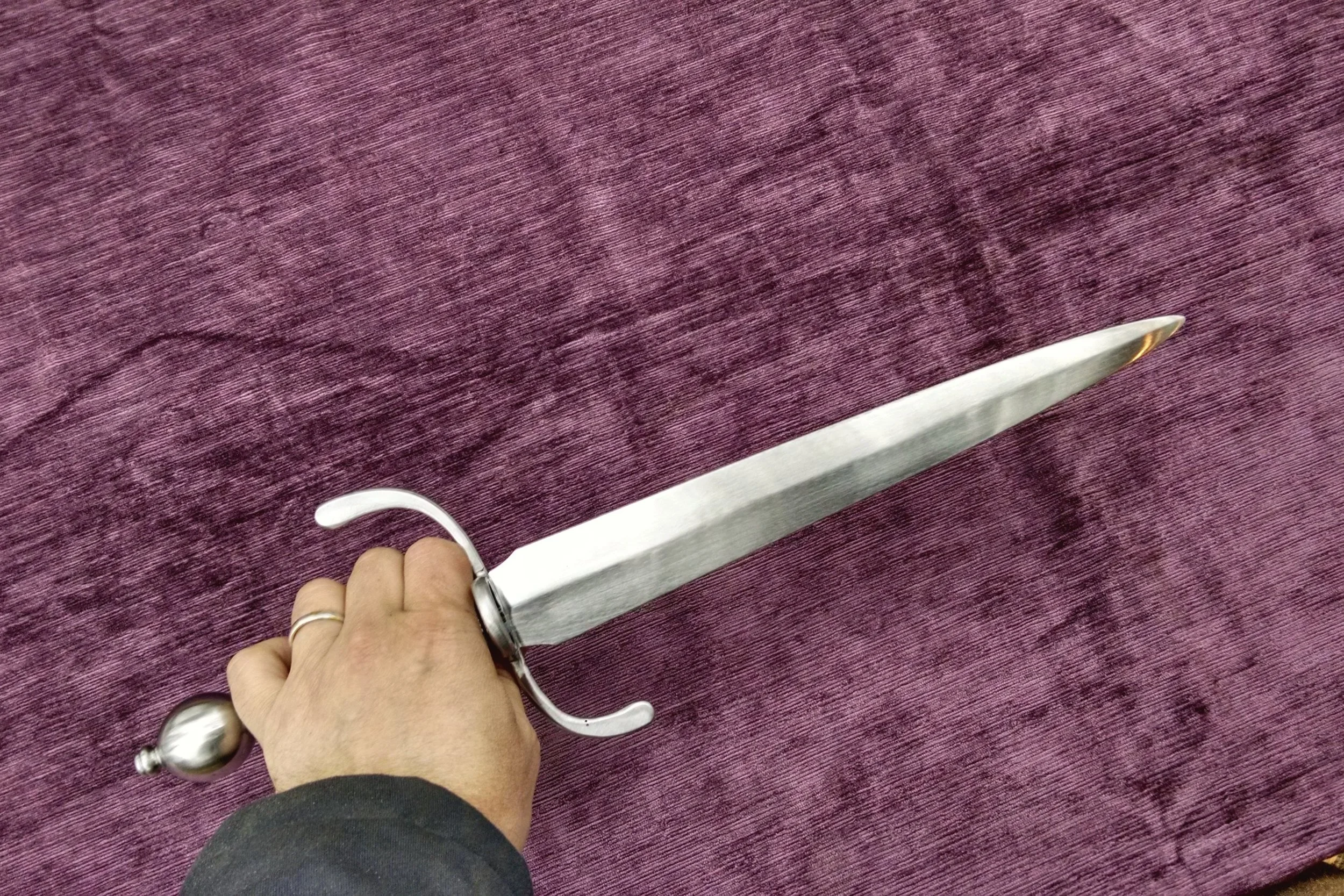 SOLD Parrying Daggers — Jesse Belsky Stageswords