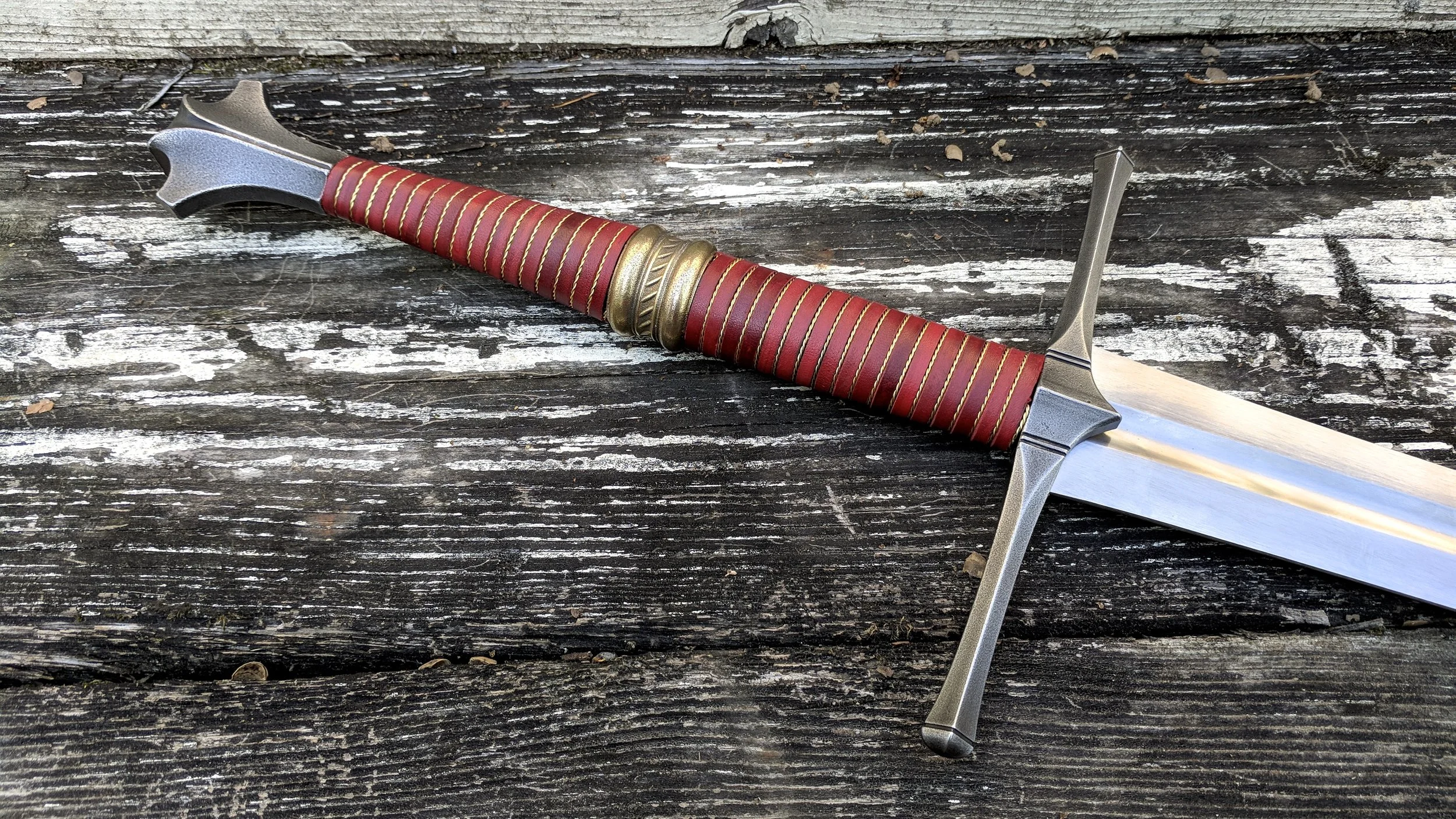 Red & Gold Longsword (SHARP/BLUNT) — Jesse Belsky Stageswords