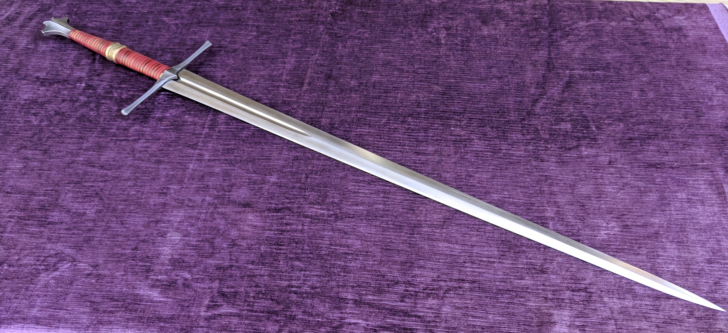 Red & Gold Longsword (SHARP/BLUNT) — Jesse Belsky Stageswords