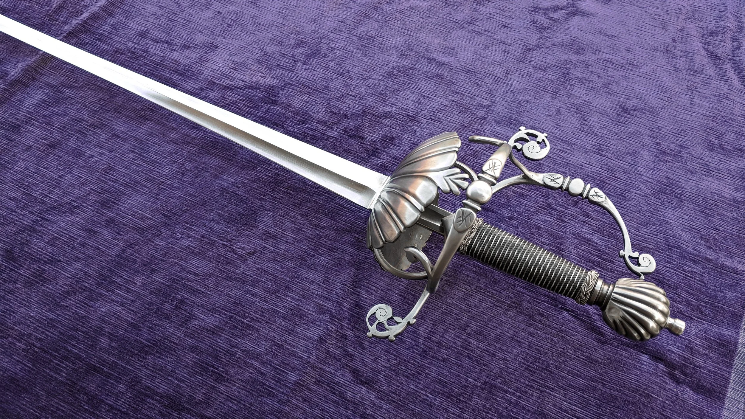 Shell Hilt Rapier — Jesse Belsky Stageswords