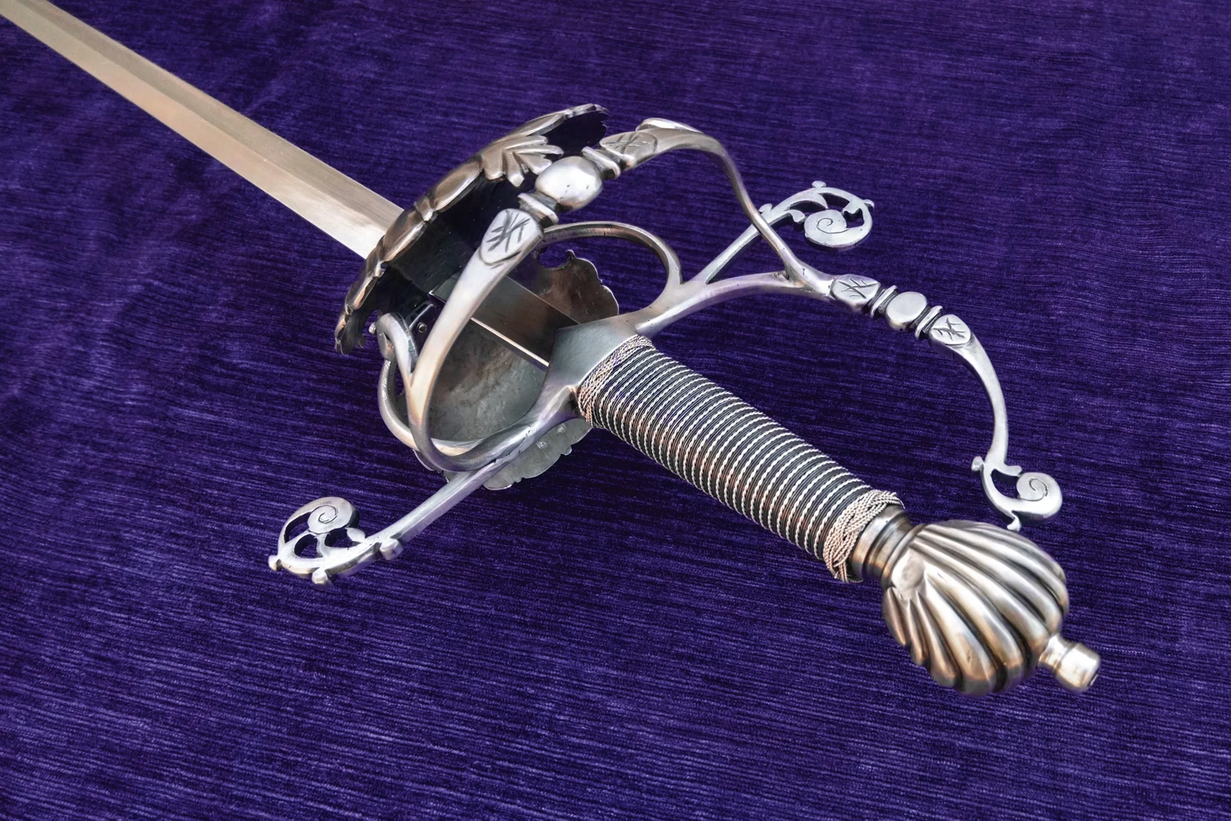 Shell Hilt Rapier — Jesse Belsky Stageswords