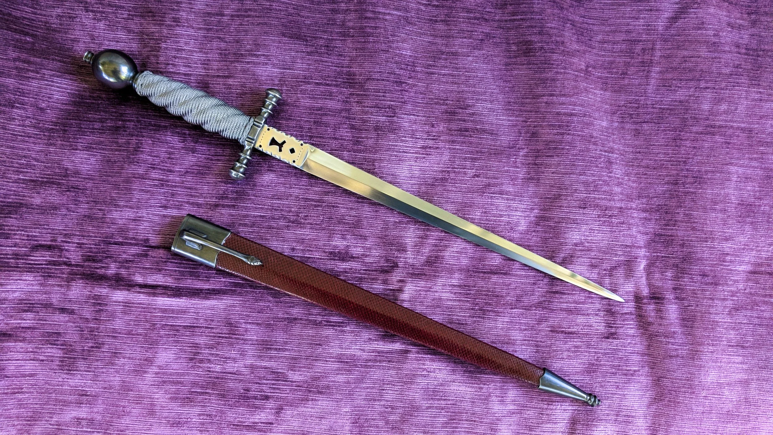 SOLD Steel Daggers — Jesse Belsky Stageswords