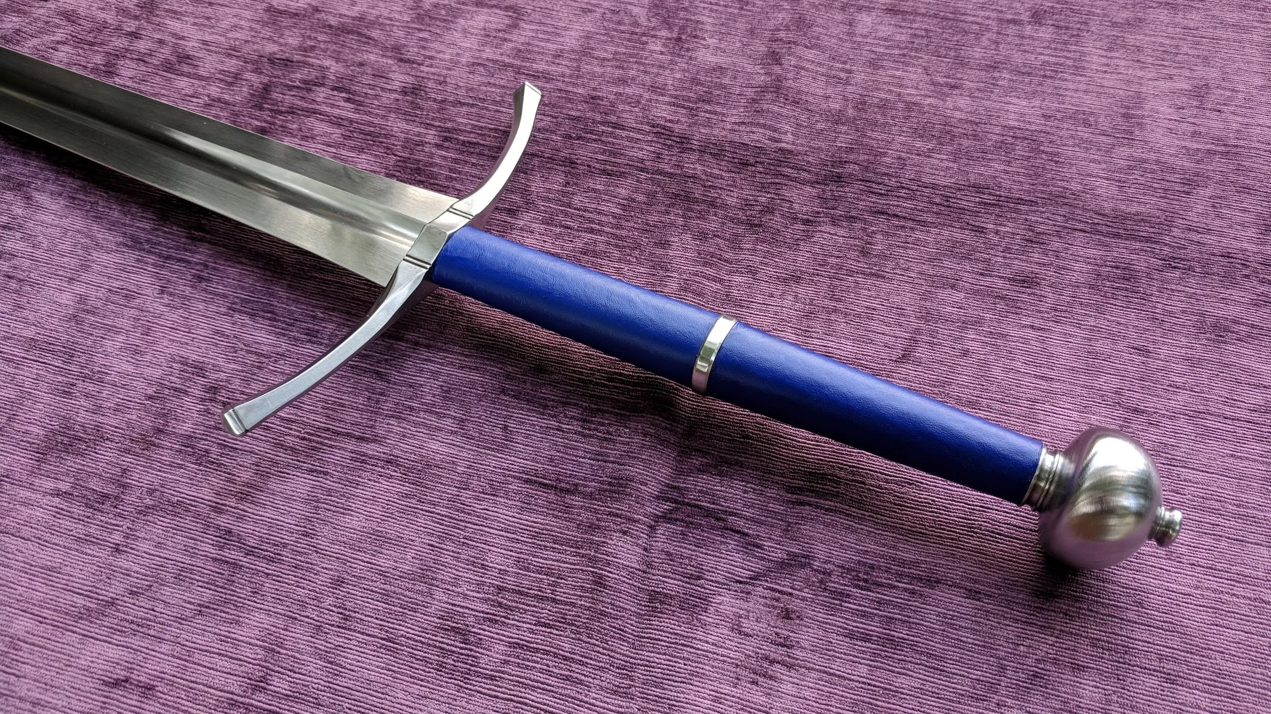 SOLD Longswords & Greatswords — Jesse Belsky Stageswords