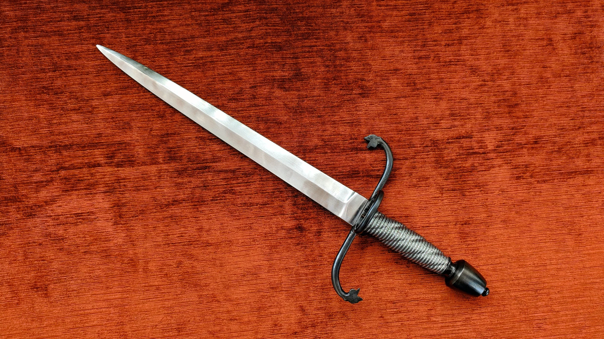 SOLD Parrying Daggers — Jesse Belsky Stageswords
