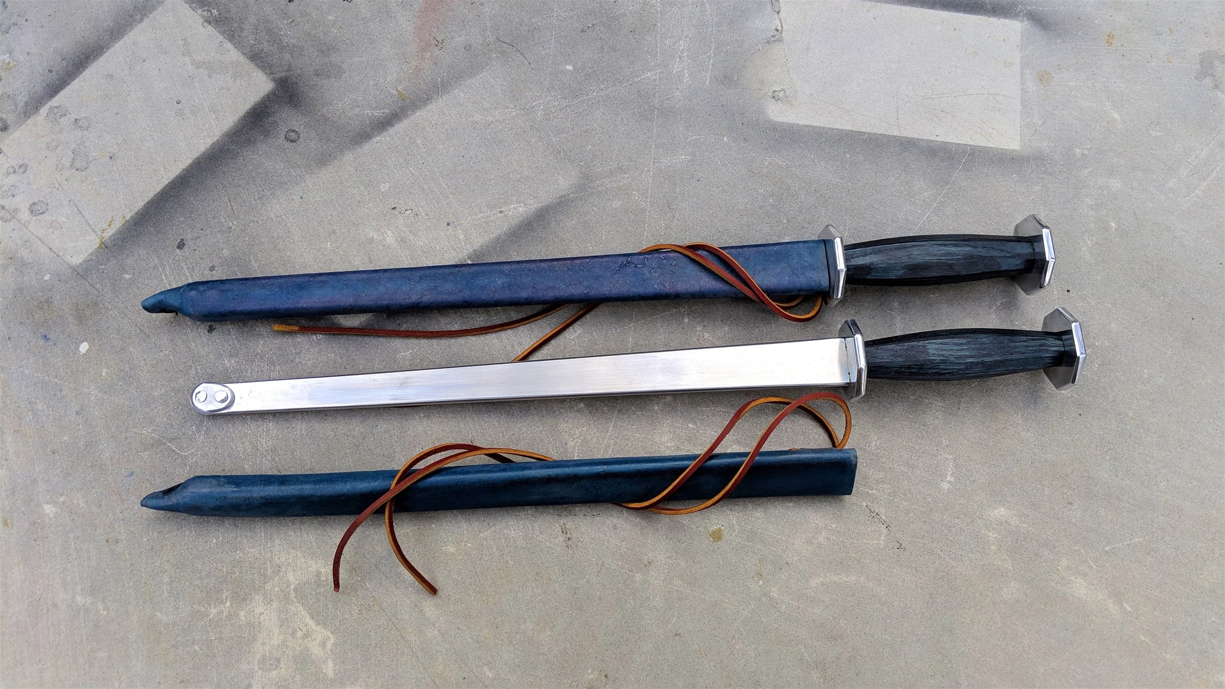 Mordschlag Training Daggers 2 — Jesse Belsky Stageswords