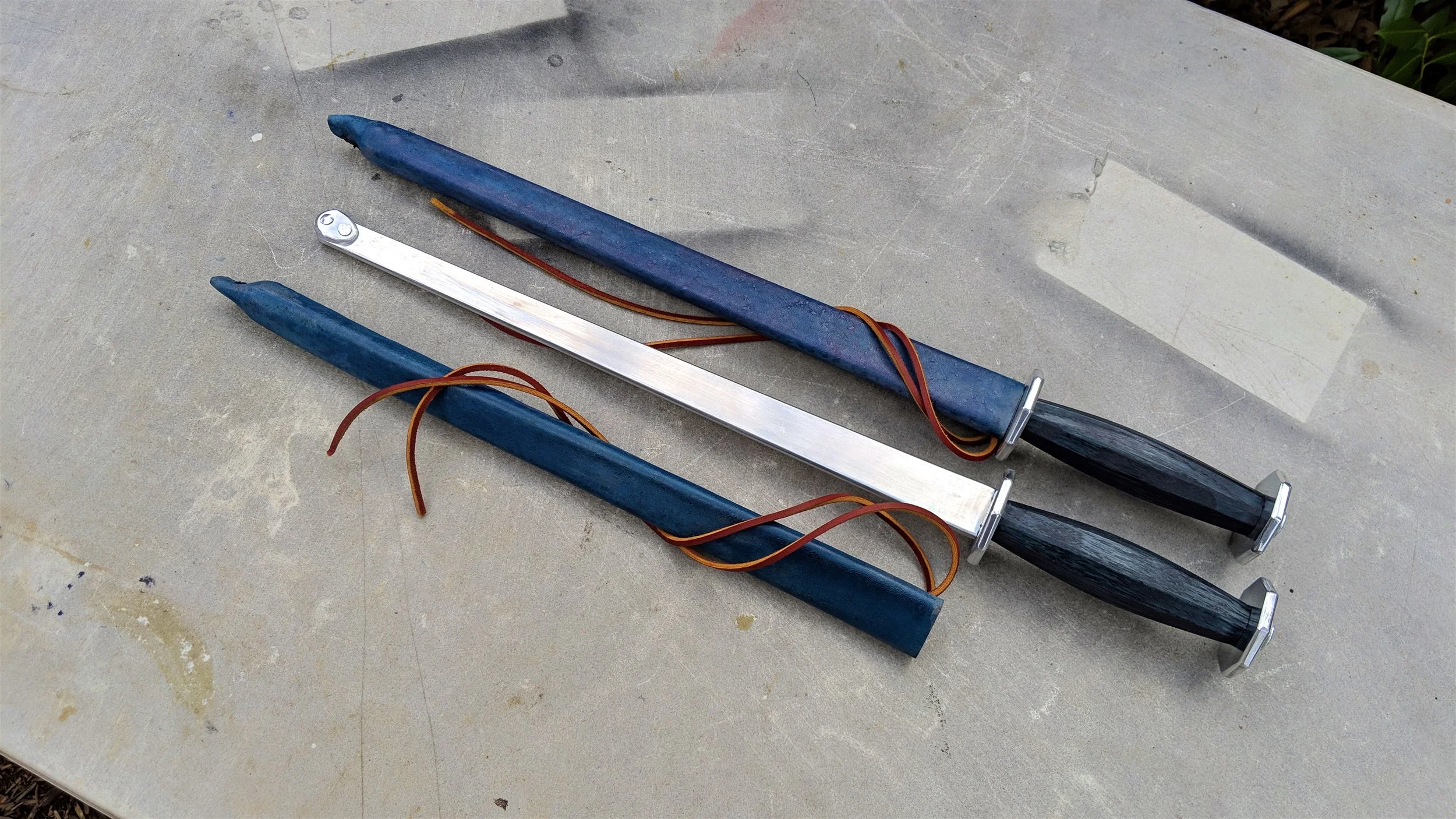 Mordschlag Training Daggers 2 — Jesse Belsky Stageswords