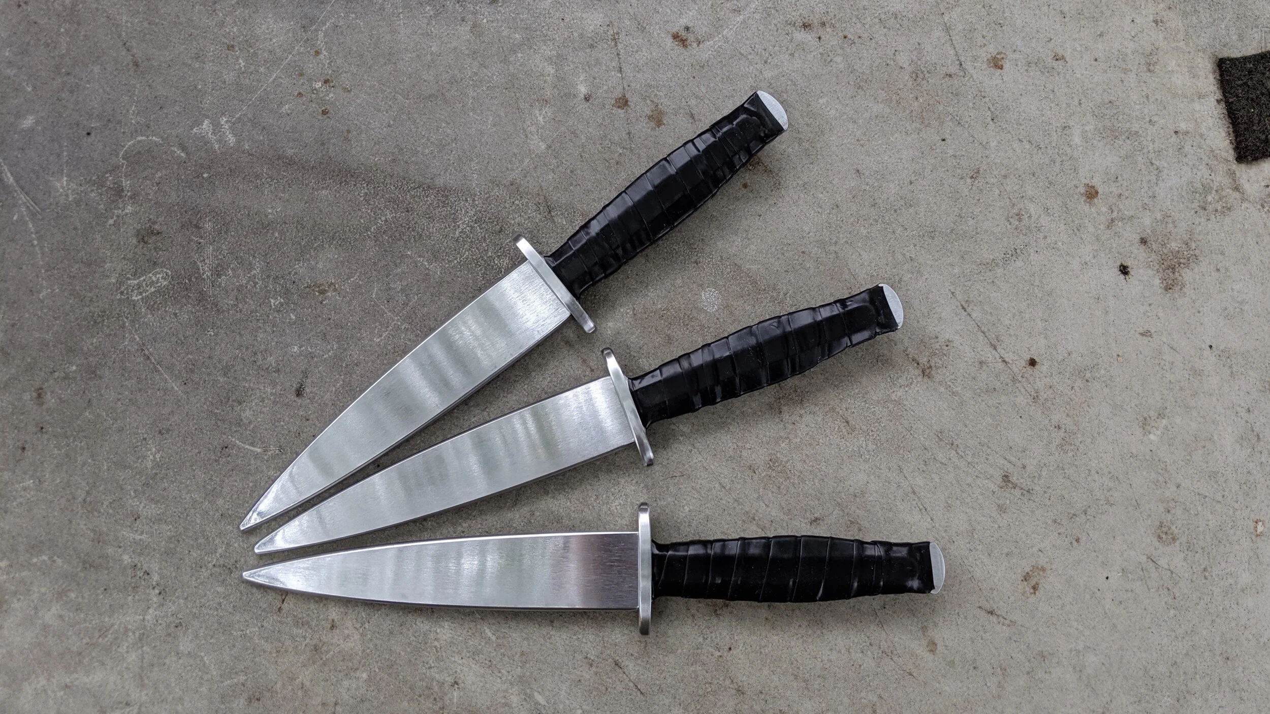 Aluminum Daggers -- 1/4" Thick — Jesse Belsky Stageswords