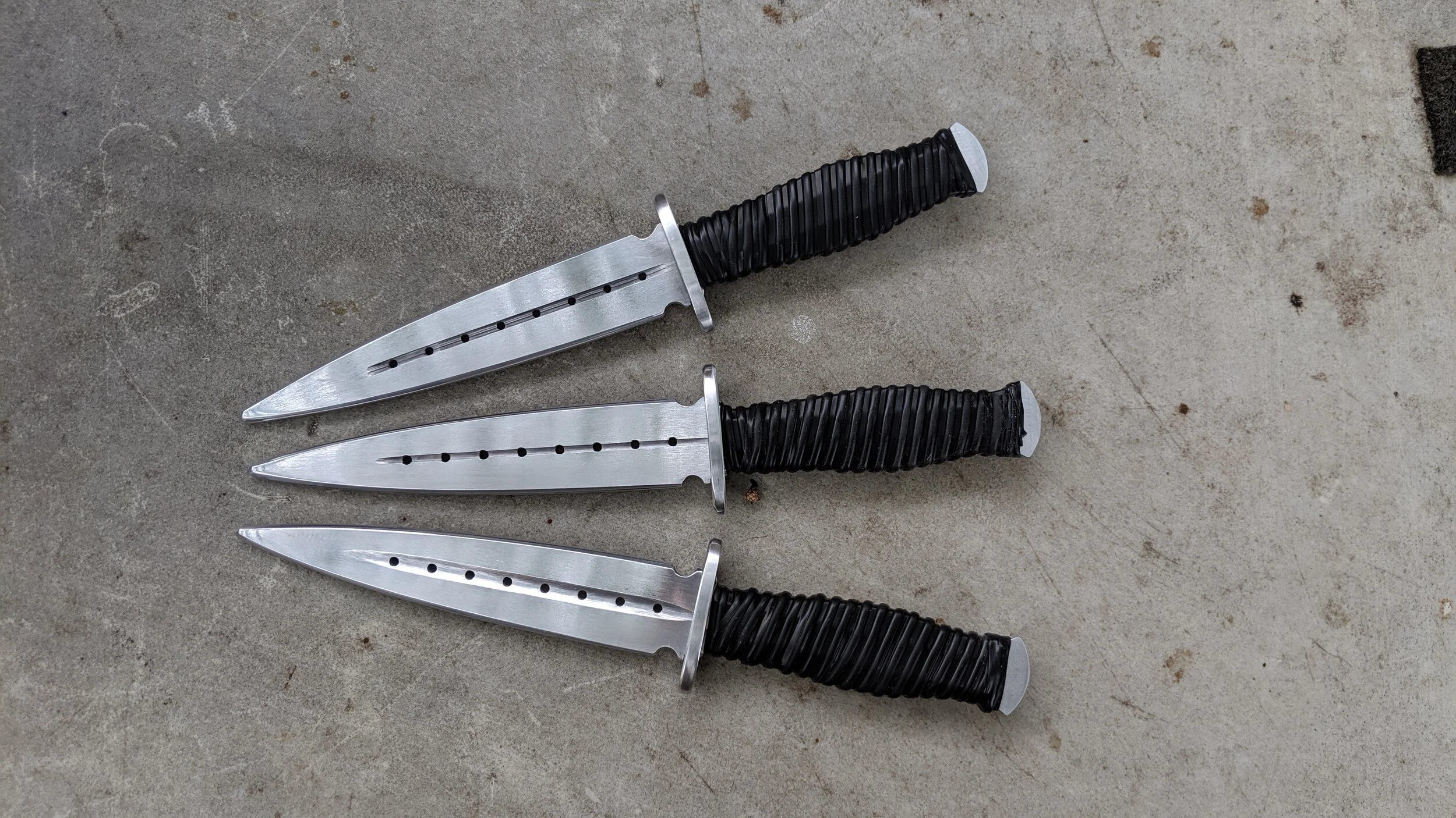 Aluminum Daggers -- 1/4" Thick — Jesse Belsky Stageswords