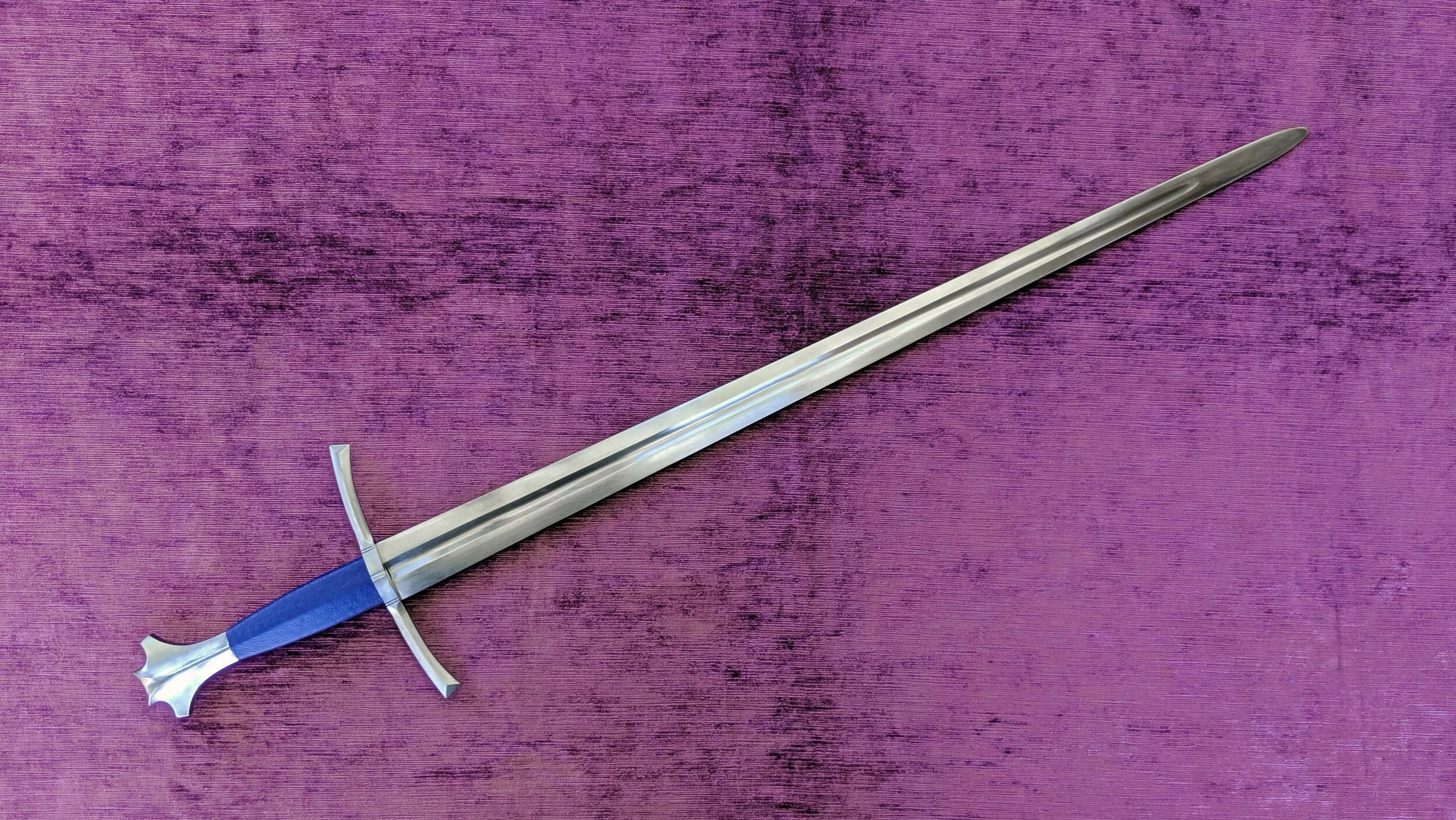 Single Hand Broadsword 8 - Blue Grip — Jesse Belsky Stageswords