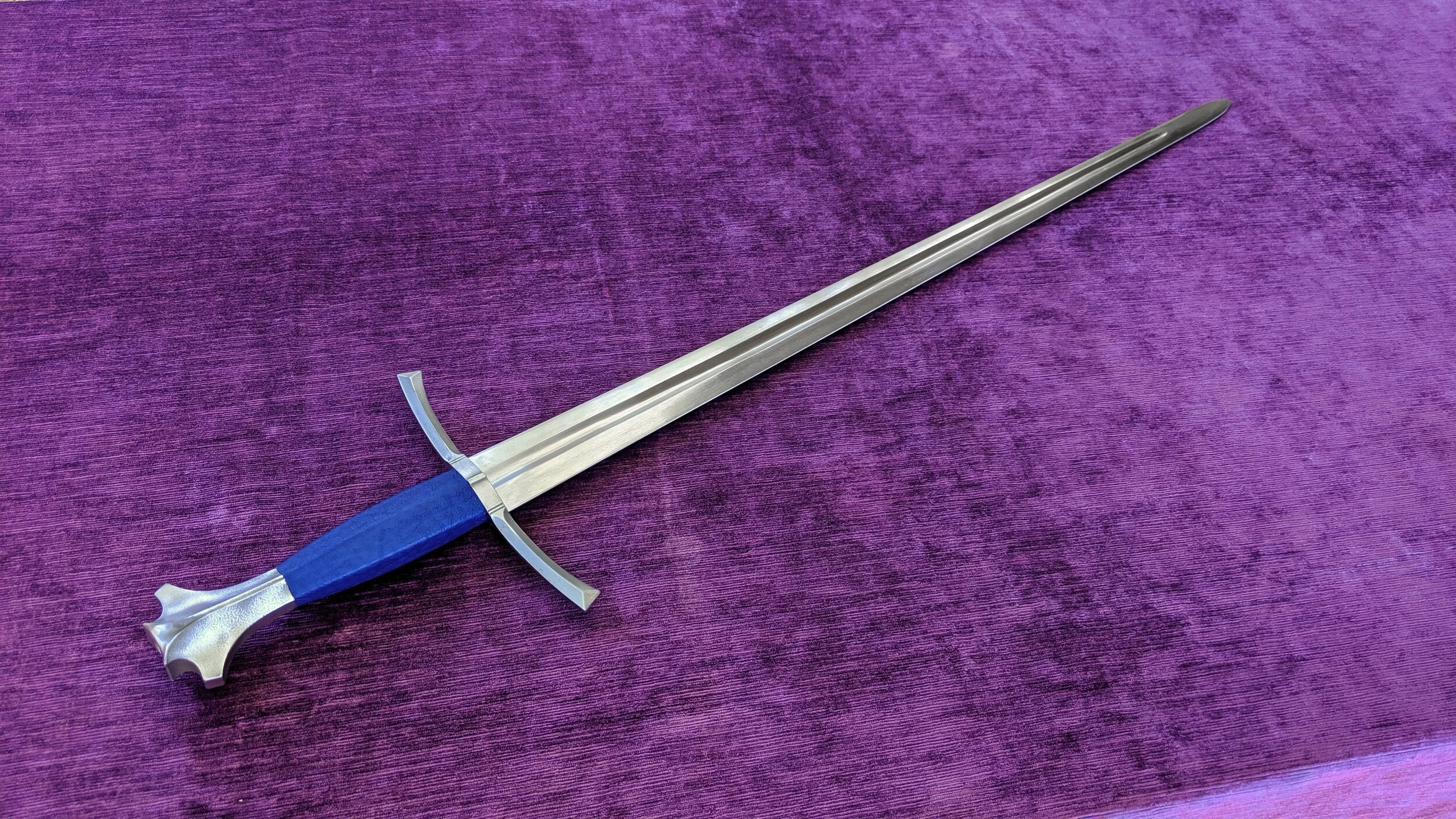 Single Hand Broadsword 8 - Blue Grip — Jesse Belsky Stageswords